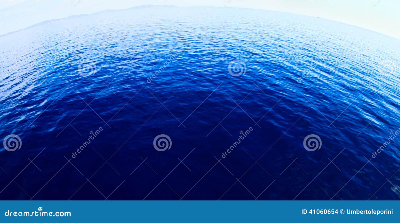 Courbure de la terre photo stock. Image du nuages, earth - 41060654