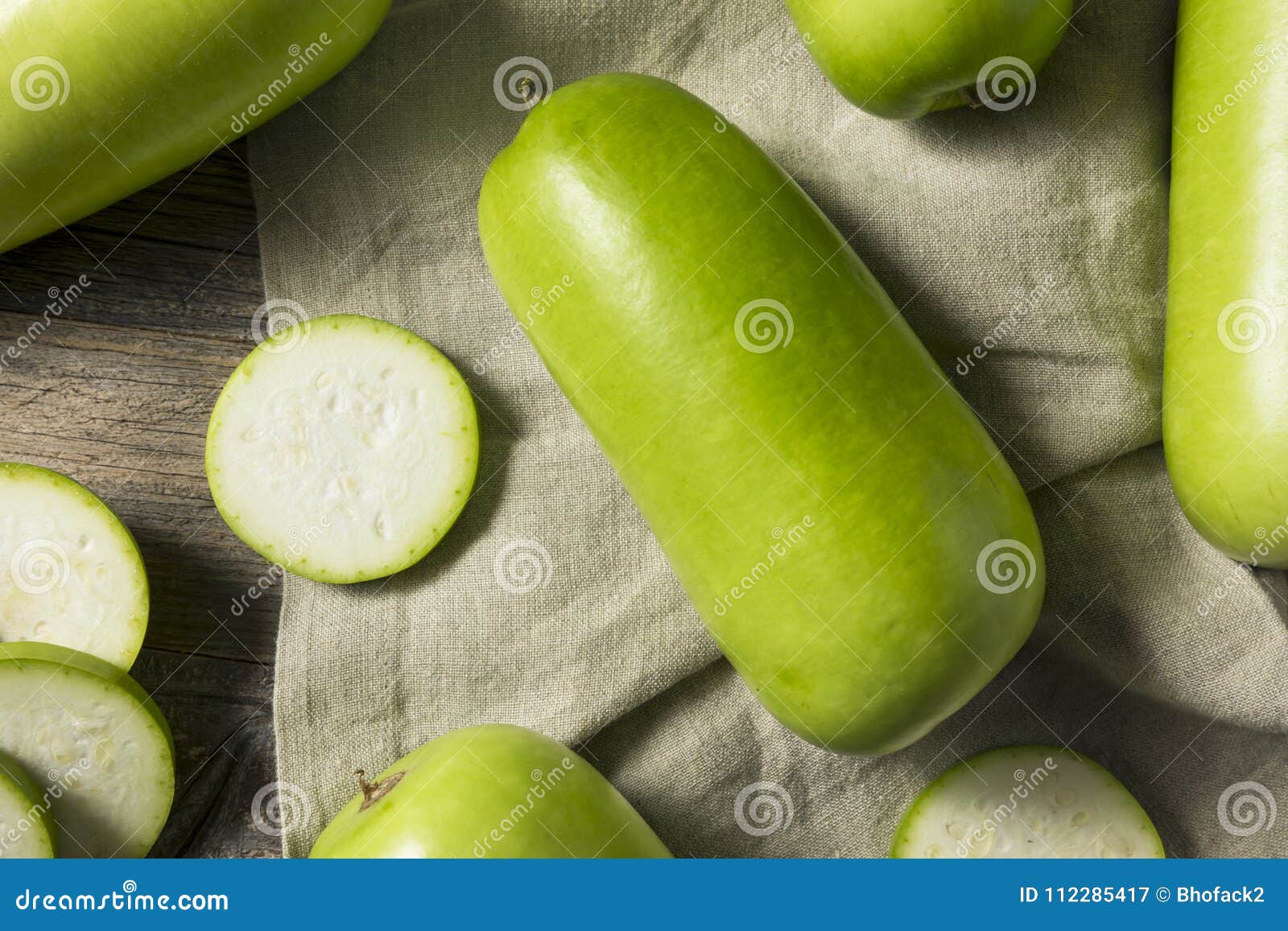 Courge Organique Verte Crue D'Opo Image stock - Image du médecine ...