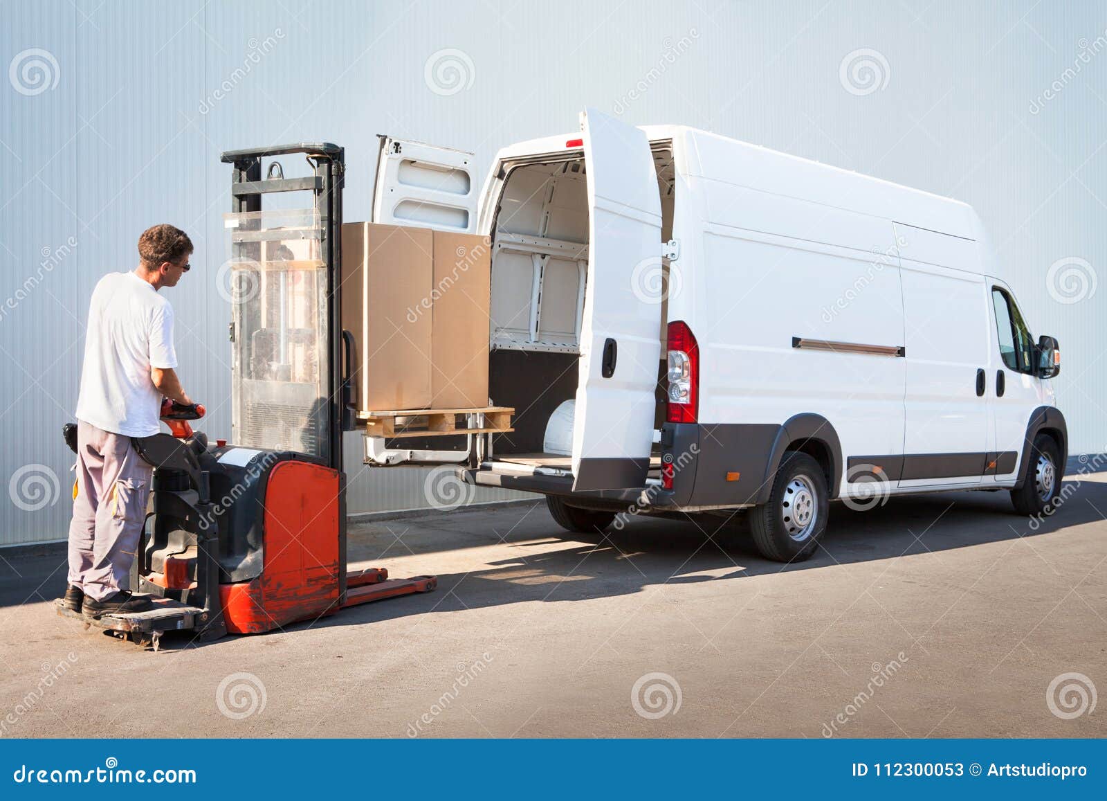 Package Loading, the Shipment Has Been Processed in the Parcel Center ...