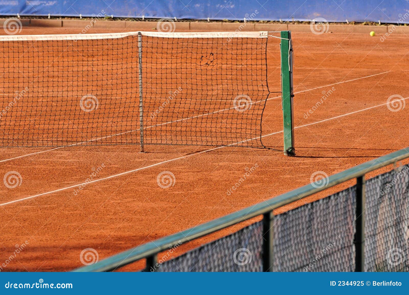 Court De Tennis Vide Image. Image: 2344925