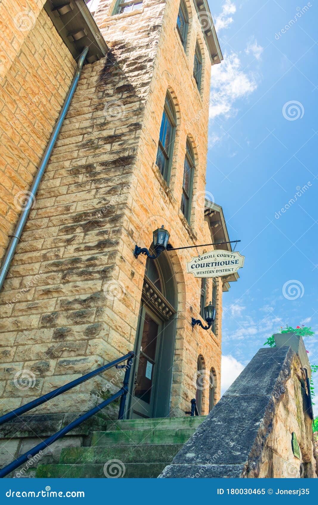Carrol County Courthouse editorial image. Image of eureka - 180030465