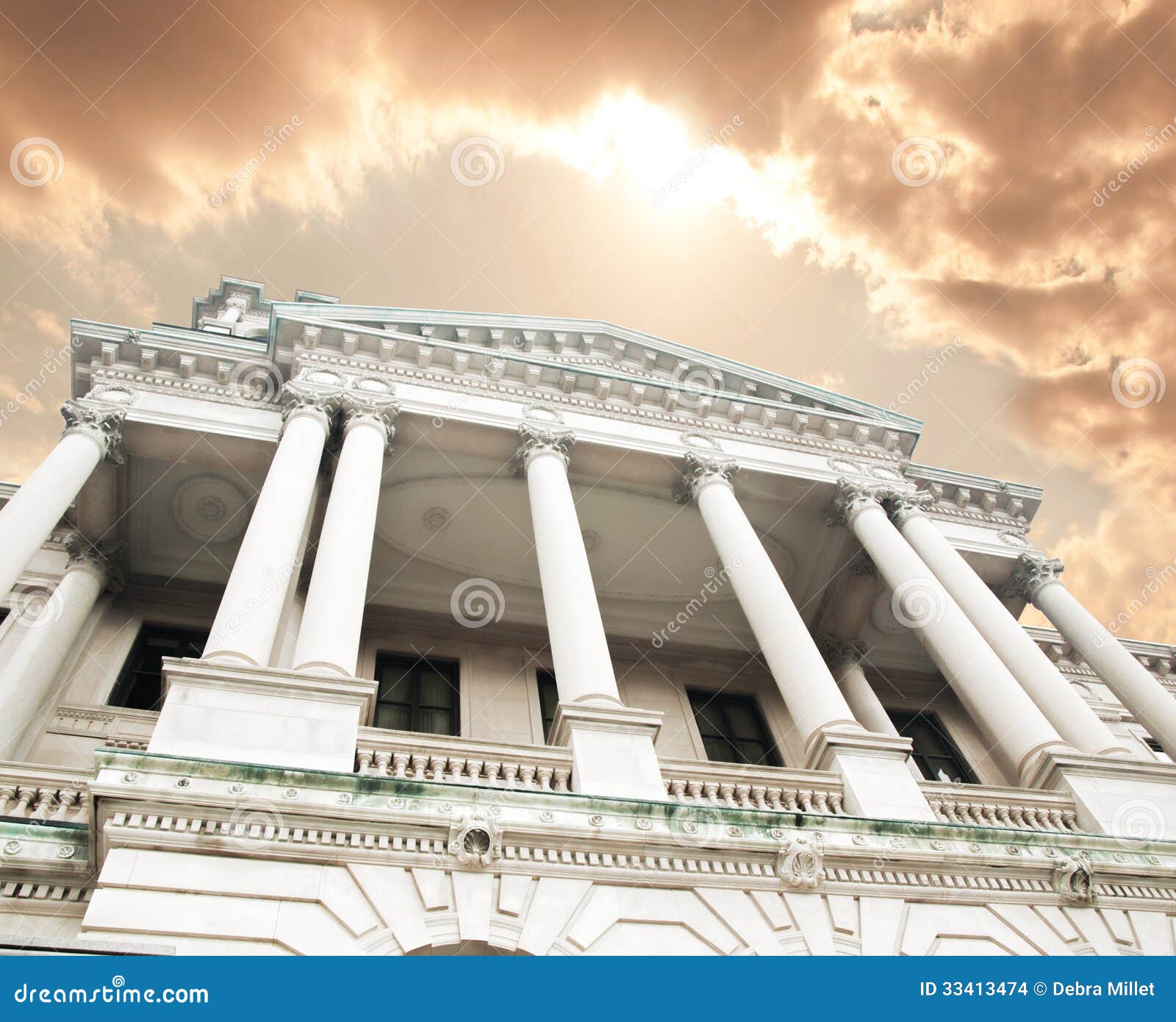 Courthouse stock photo. Image of classical, classic, landmark - 33413474
