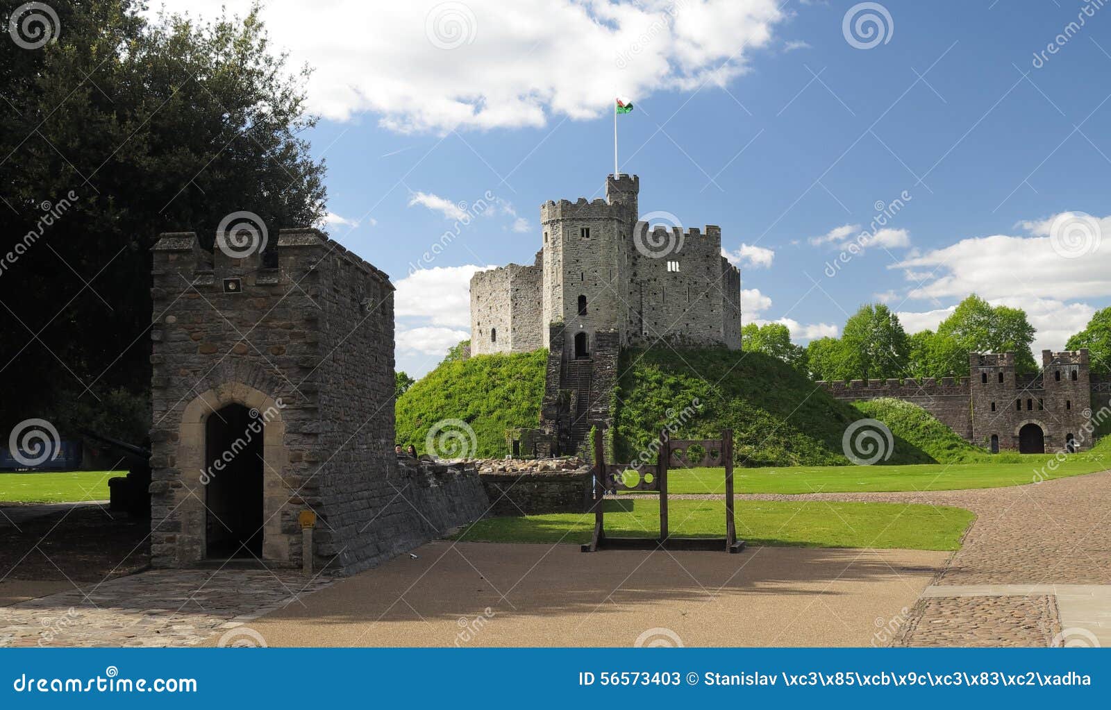 Courtyard of Cardiff Castle Stock Image - Image of historical, ruin ...