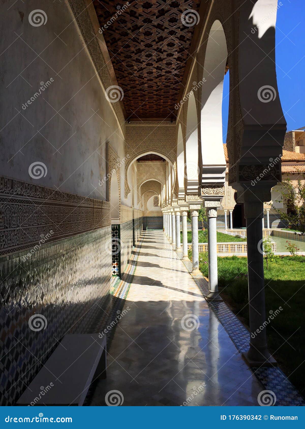 Courtyard of El Mechouar Palace Editorial Photography - Image of palais ...