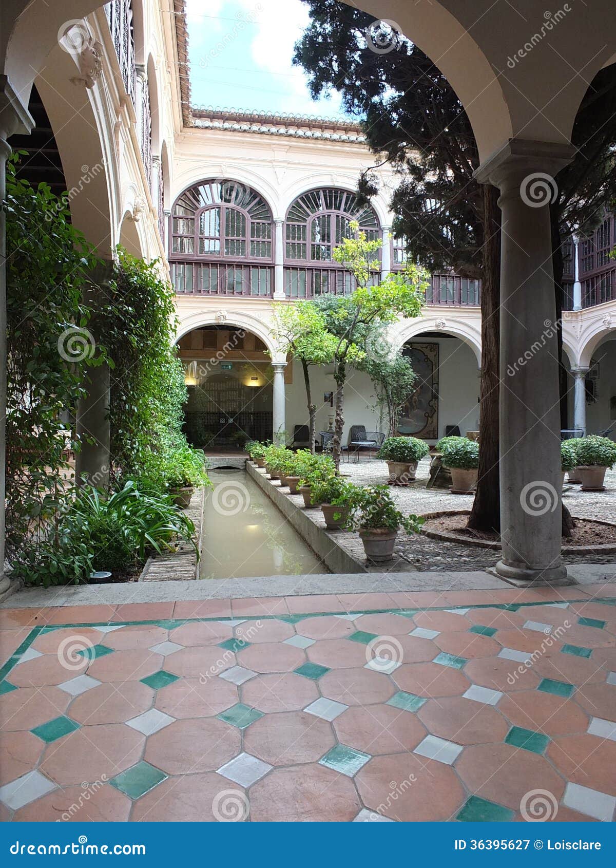 Courtyard Garden with Plants and Water Features Stock Image - Image of ...