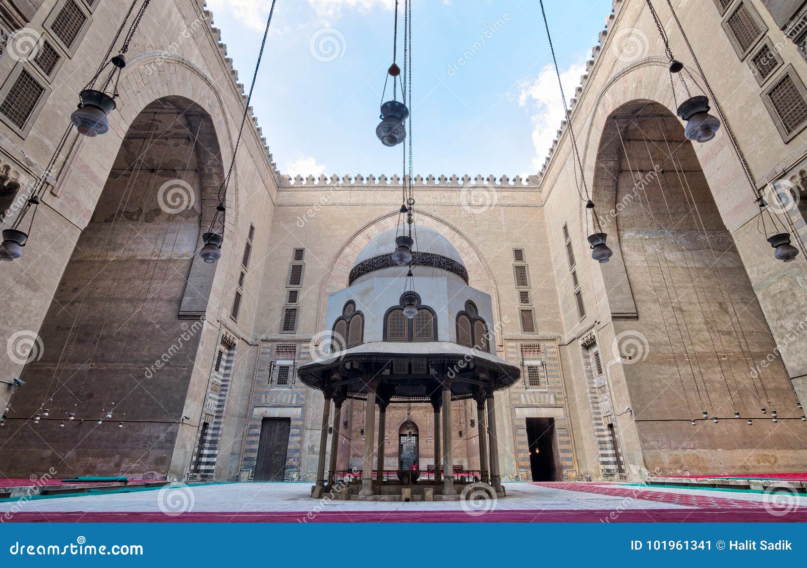 Ablution Fountain And Courtyard Of The Great Mosque Of Muhammad Ali ...
