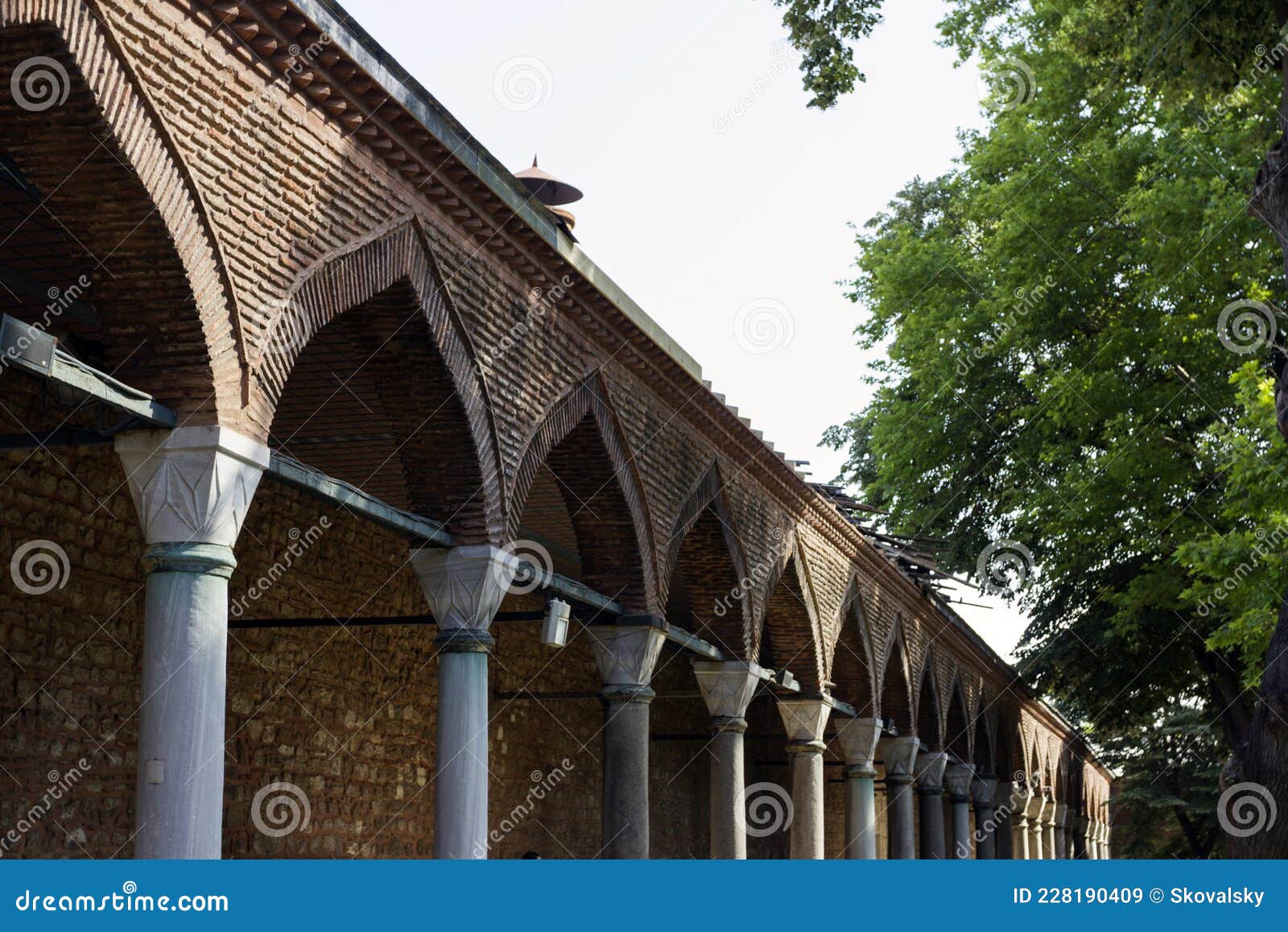 The Courtyard of the Topkapi Palace in Istanbul Stock Image - Image of ...