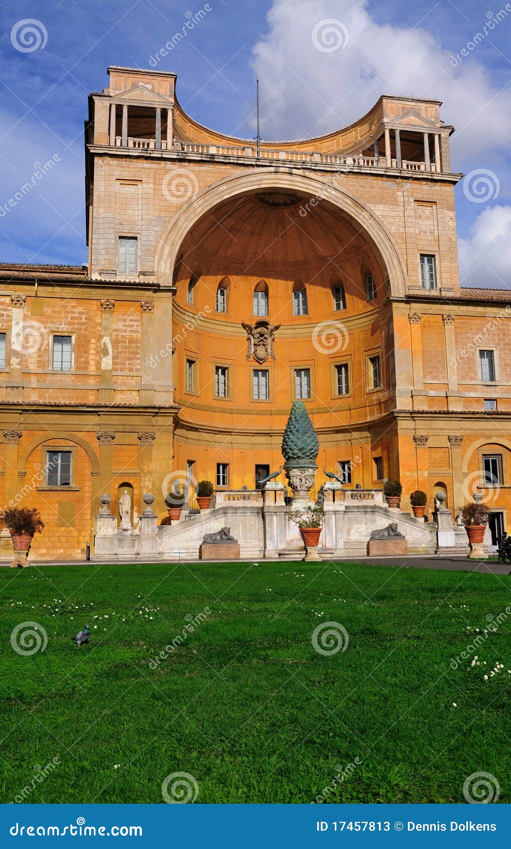 Courtyard of the Vatican Museum Editorial Stock Photo - Image of ...