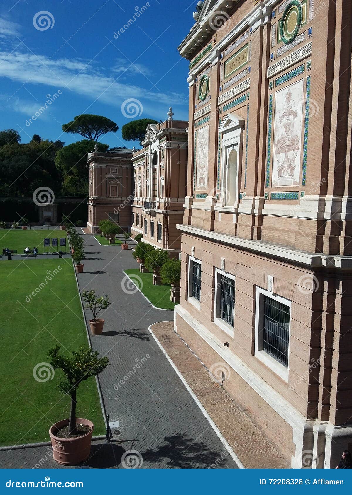 The Courtyard at Vatican Museums Editorial Stock Photo - Image of ...