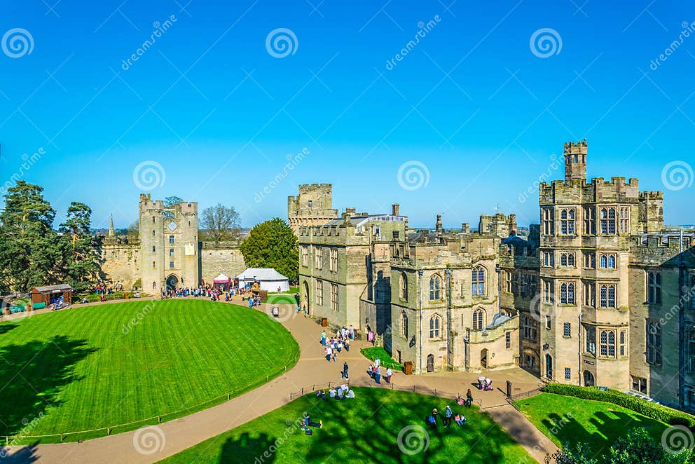 Courtyard of the Warwick Castle, England Stock Photo - Image of ...
