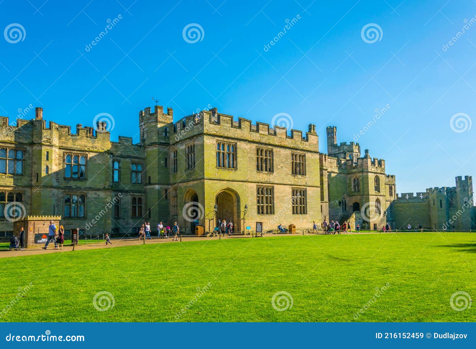 Courtyard of the Warwick Castle, England Stock Image - Image of ...