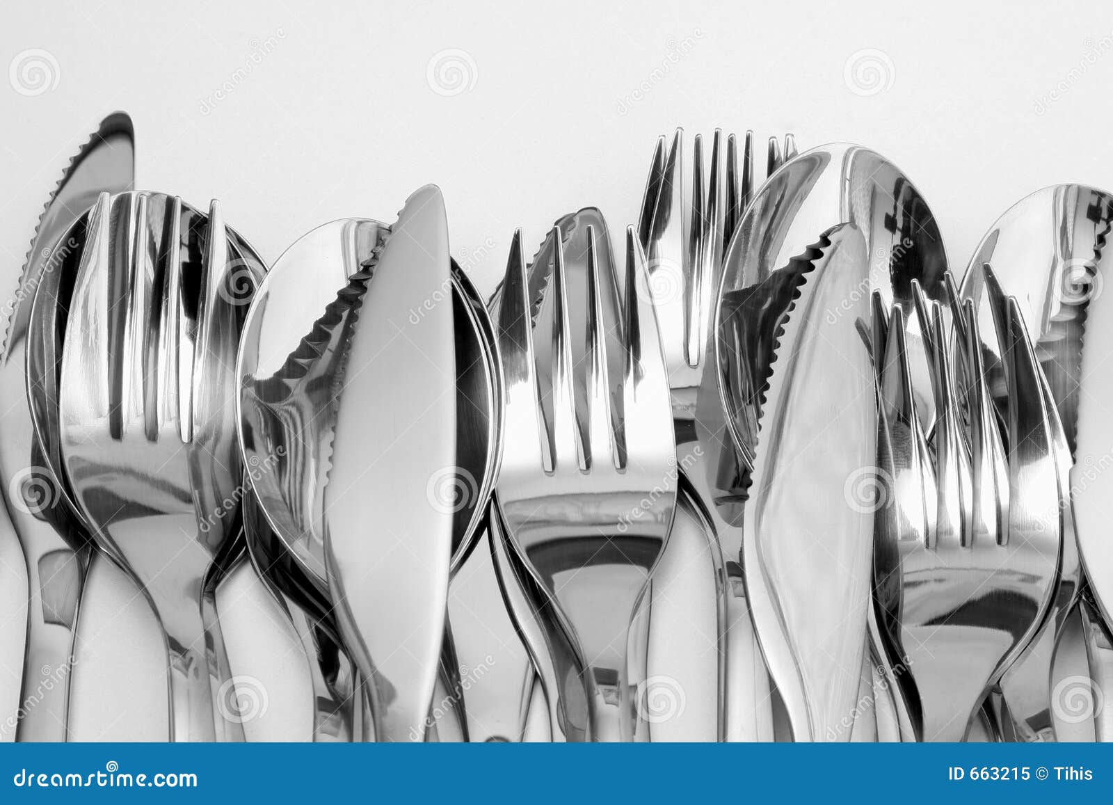 Couverts image stock. Image du couverts, godet, affichage - 663215