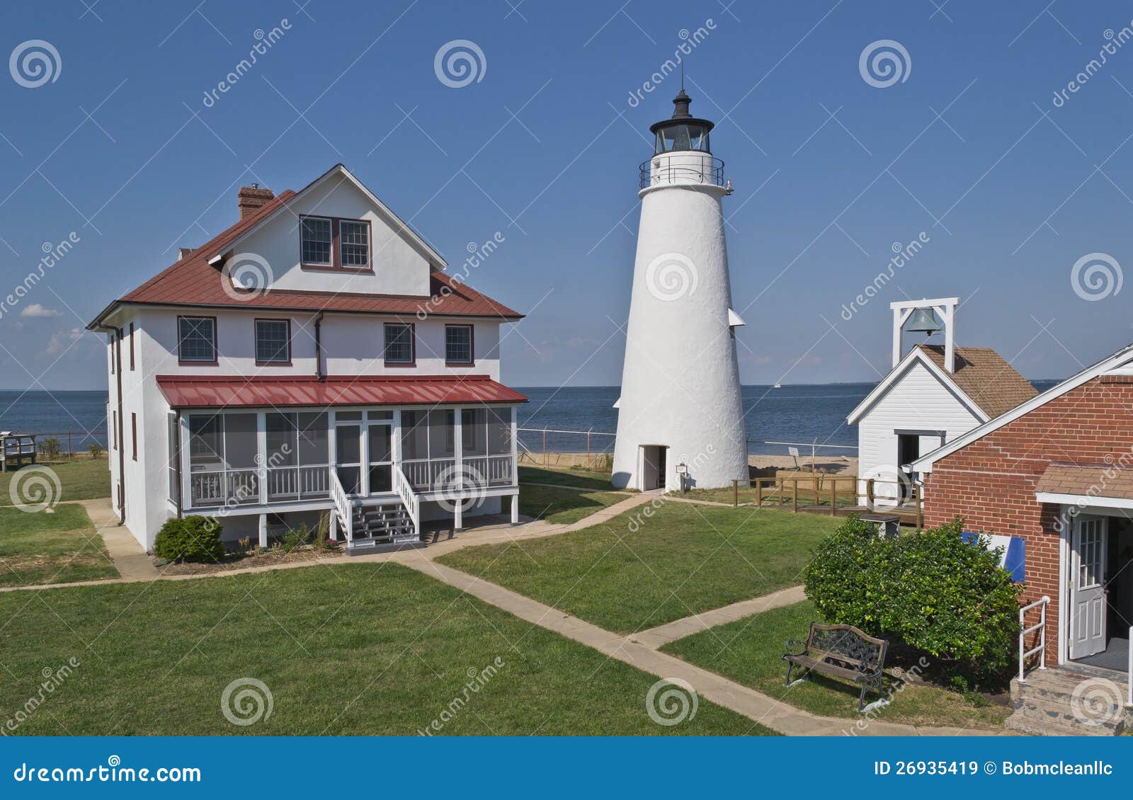 Cove Point Lighthouse stock image. Image of fresnellens - 26935419