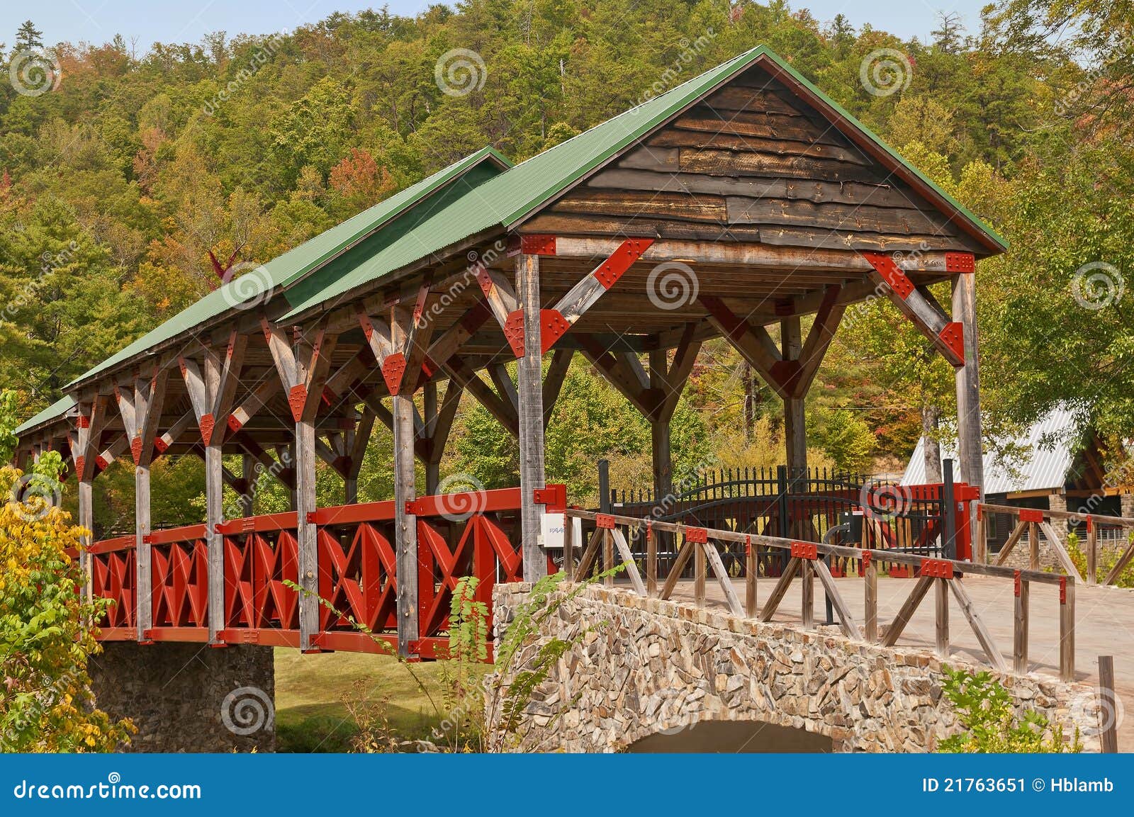 Covered Bridge stock image. Image of bridge, smoky, plains - 21763651