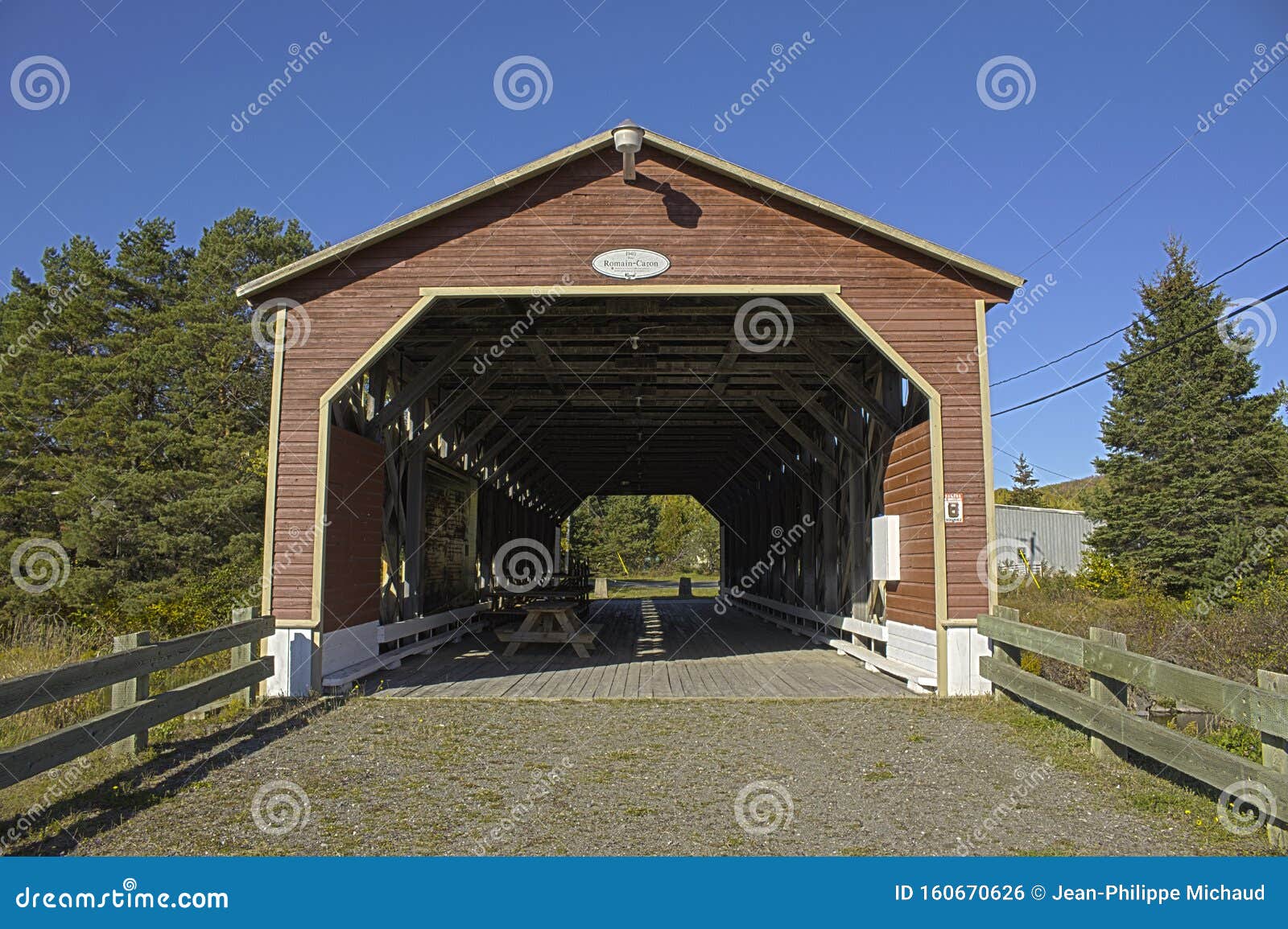 Bridge In Front Of The Sumiyoshi-Taisya Shrine Editorial Photo ...