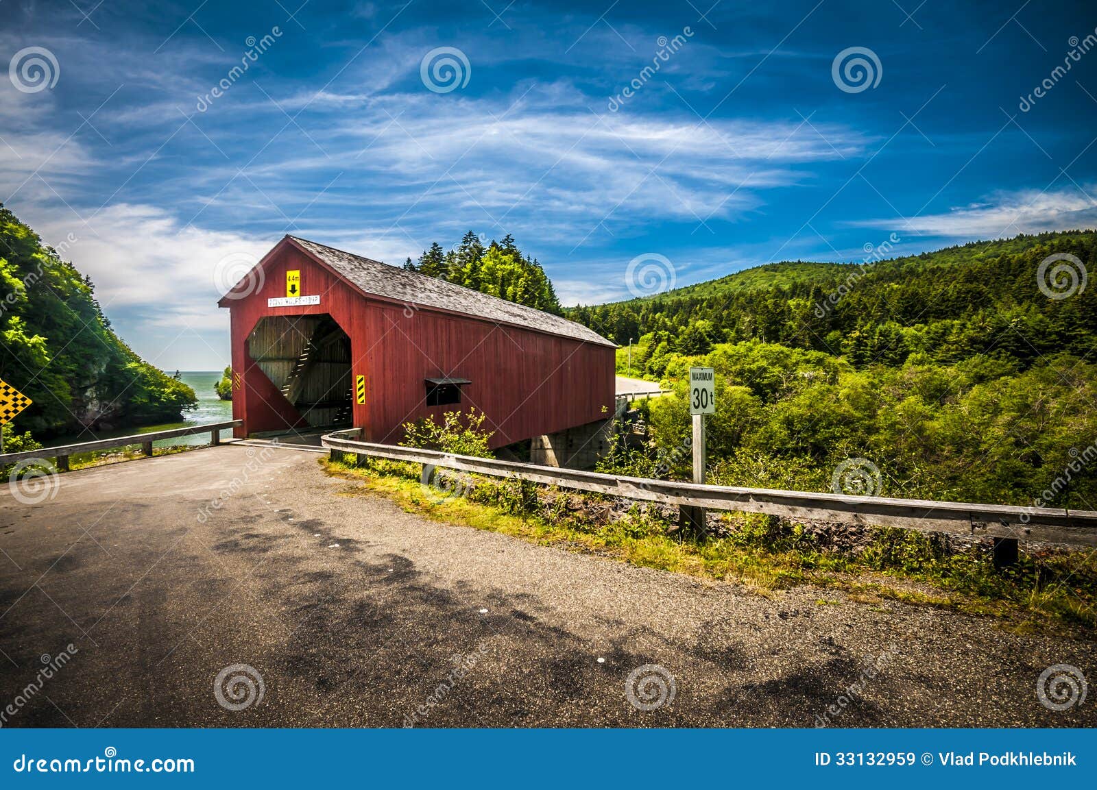 Covered Bridge stock image. Image of historic, bridge - 33132959