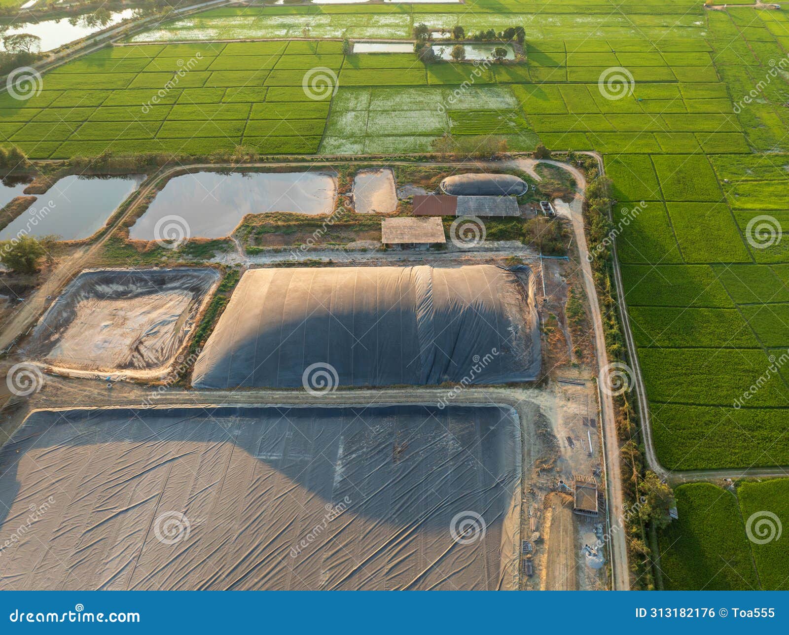 Covered Lagoon Digester For Biogas Production From Poultry Farm Royalty ...