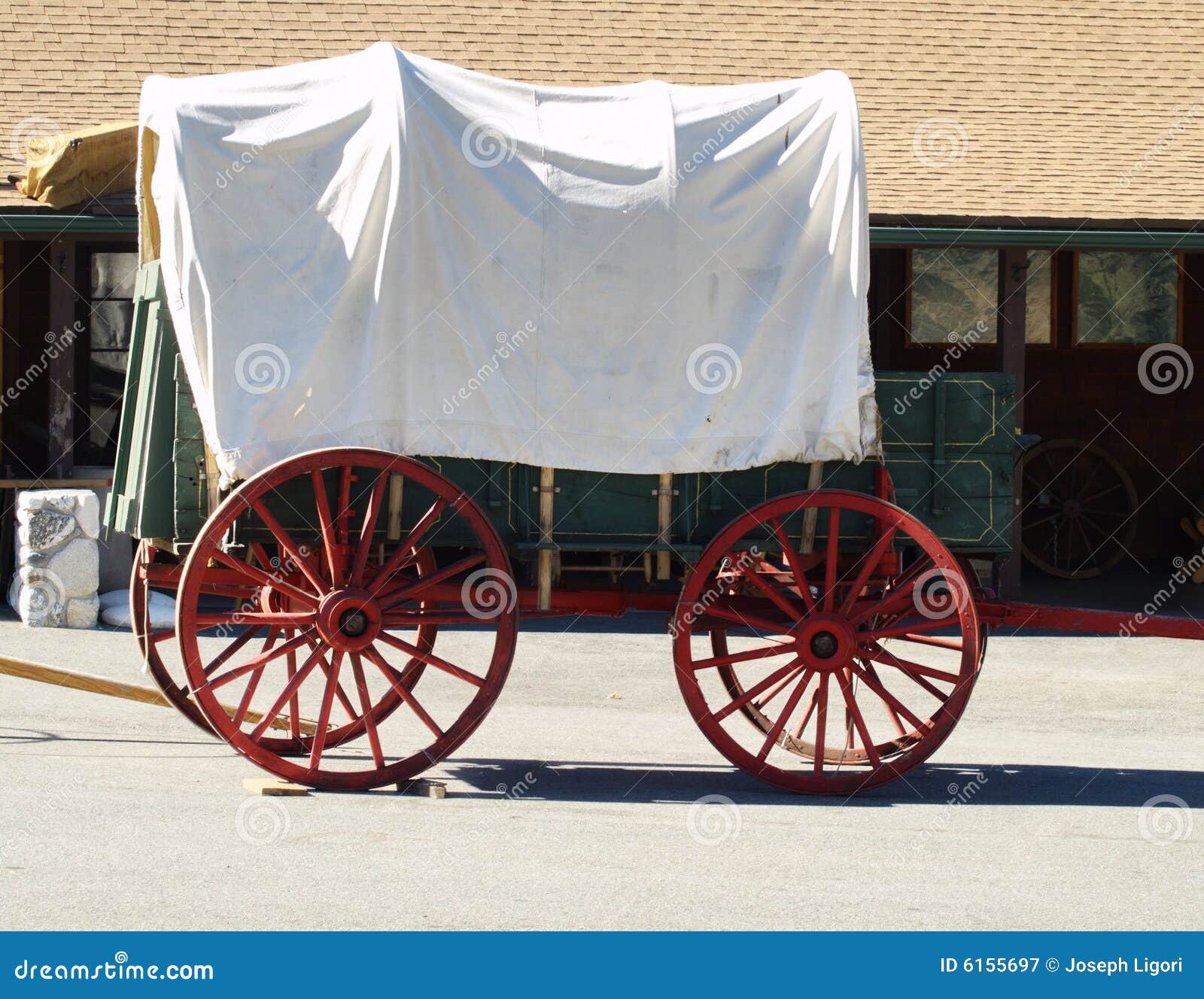 Covered Wagon side view stock image. Image of west, travel - 6155697