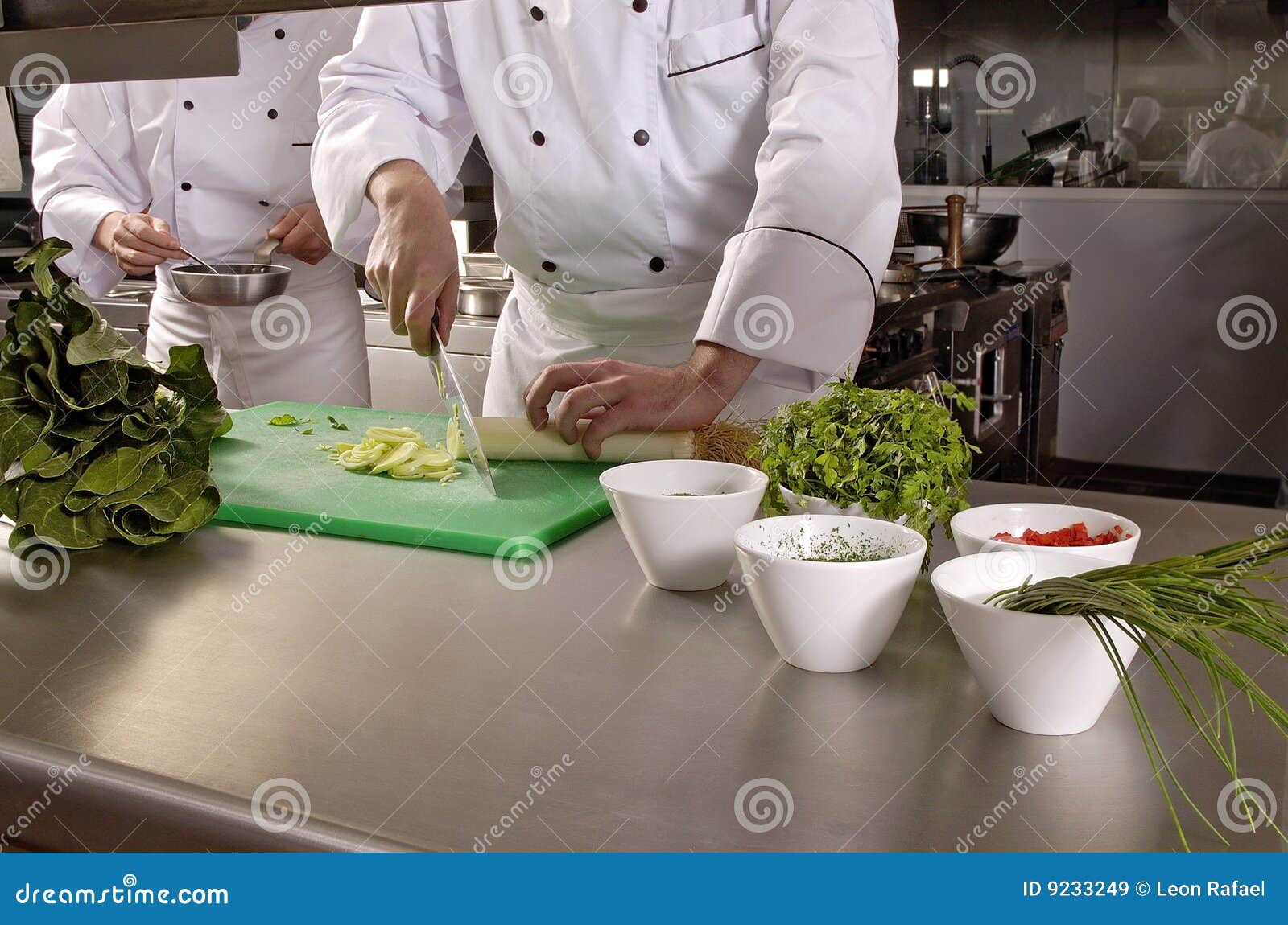 Cozinhando Cozinheiros Chefe Imagem de Stock - Imagem de bandeja ...