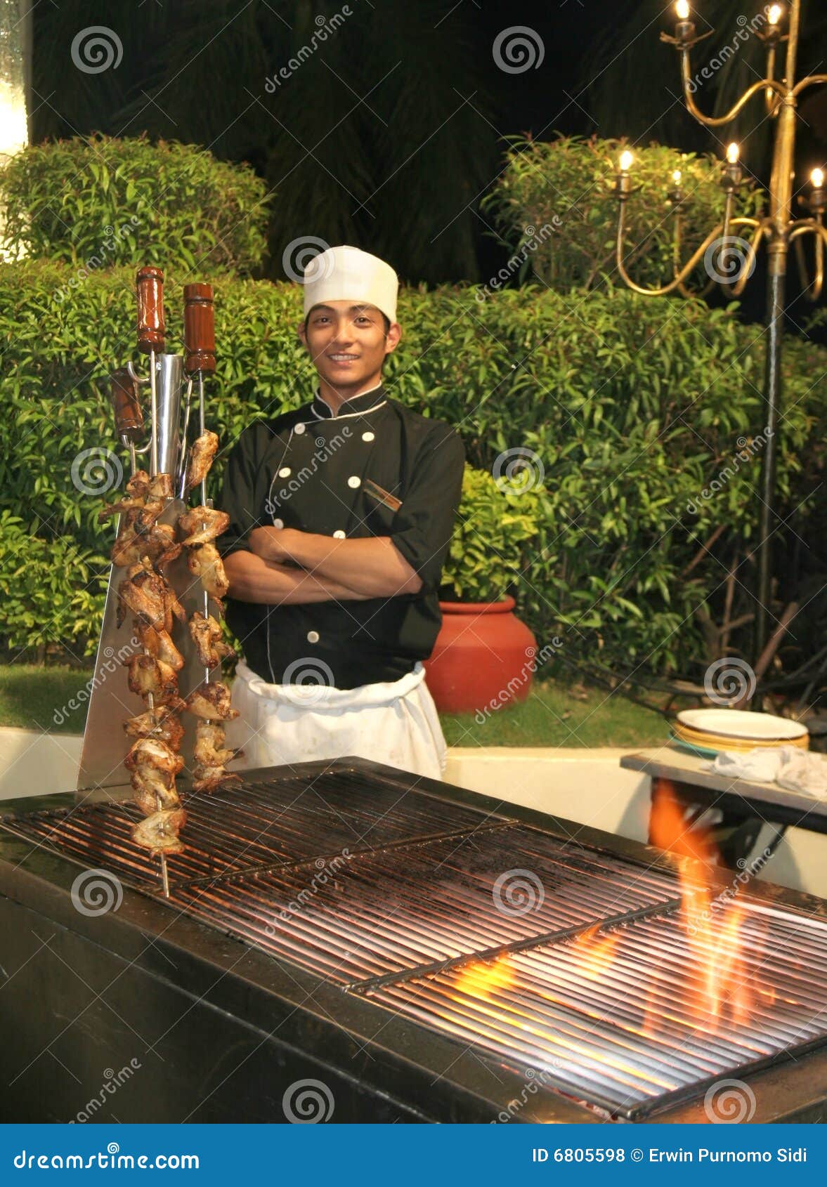 Cozinheiro Chefe No Jantar Do Assado Foto de Stock - Imagem de feliz ...