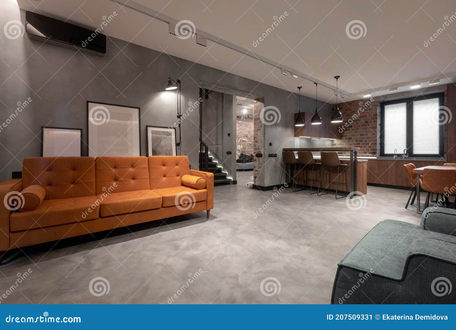 Cozy Interior Design of Contemporary Light Spacious Studio Apartment ...