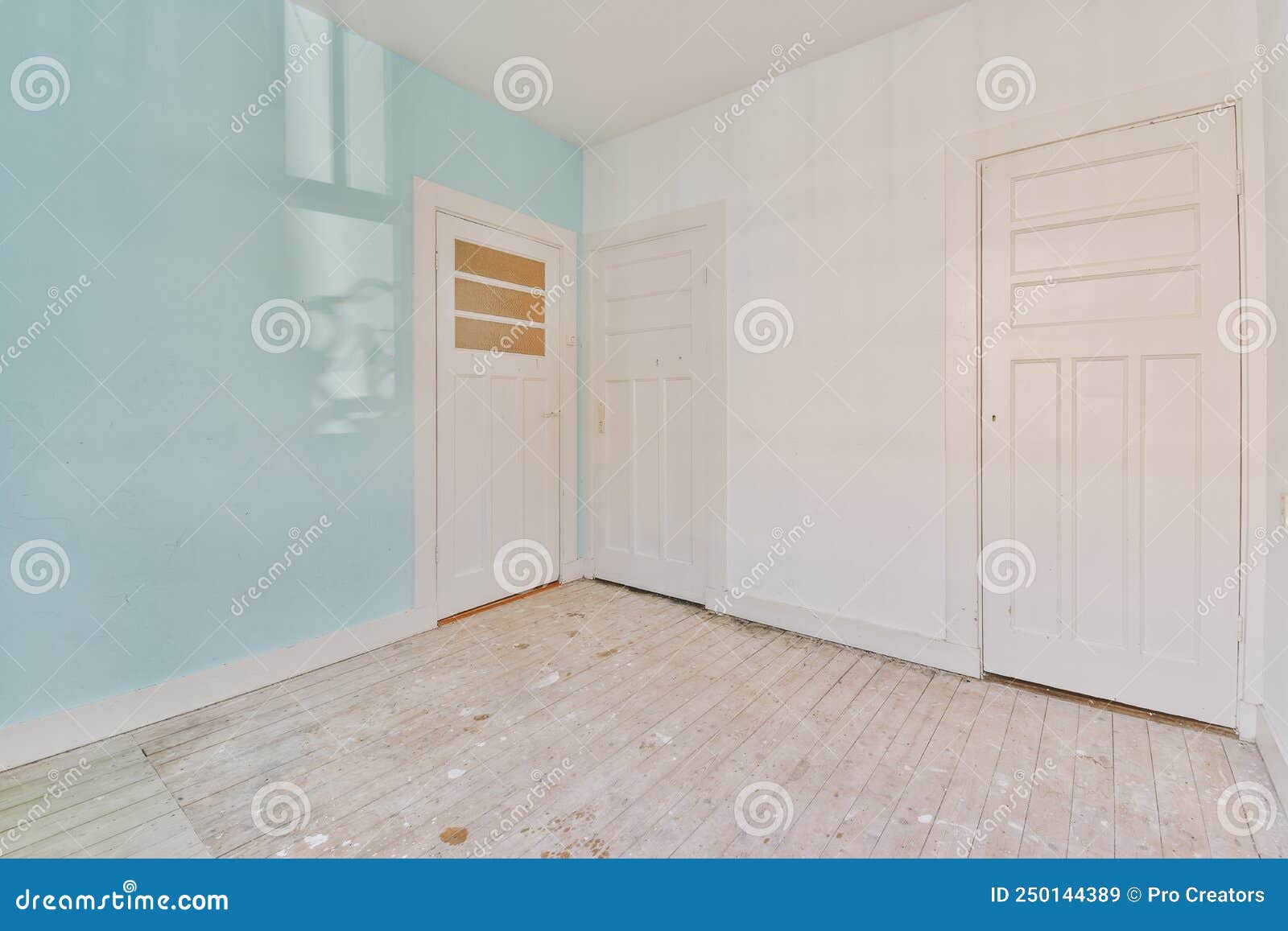 Spacious empty room stock image. Image of indoor, architecture - 250144389