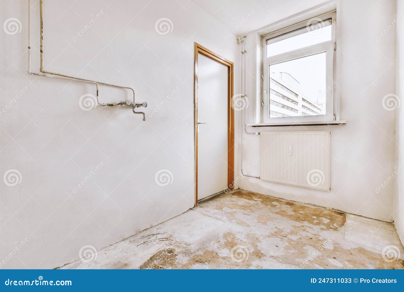 Spacious empty room stock image. Image of interior, room - 247311033