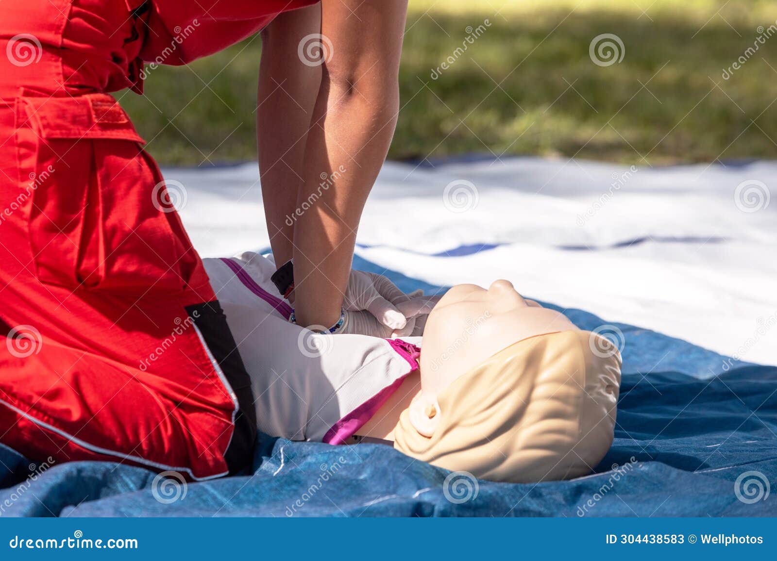 CPR and First aid training stock image. Image of heart - 304438583