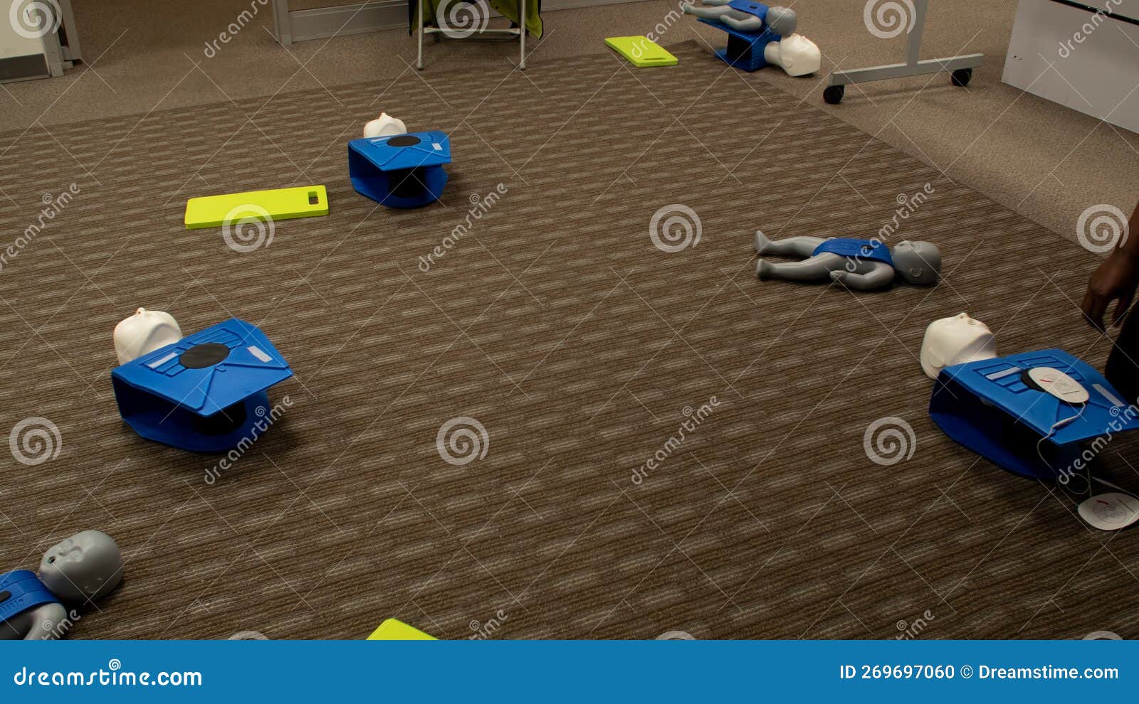 CPR Training Class by Security Guard in Office Stock Photo - Image of ...