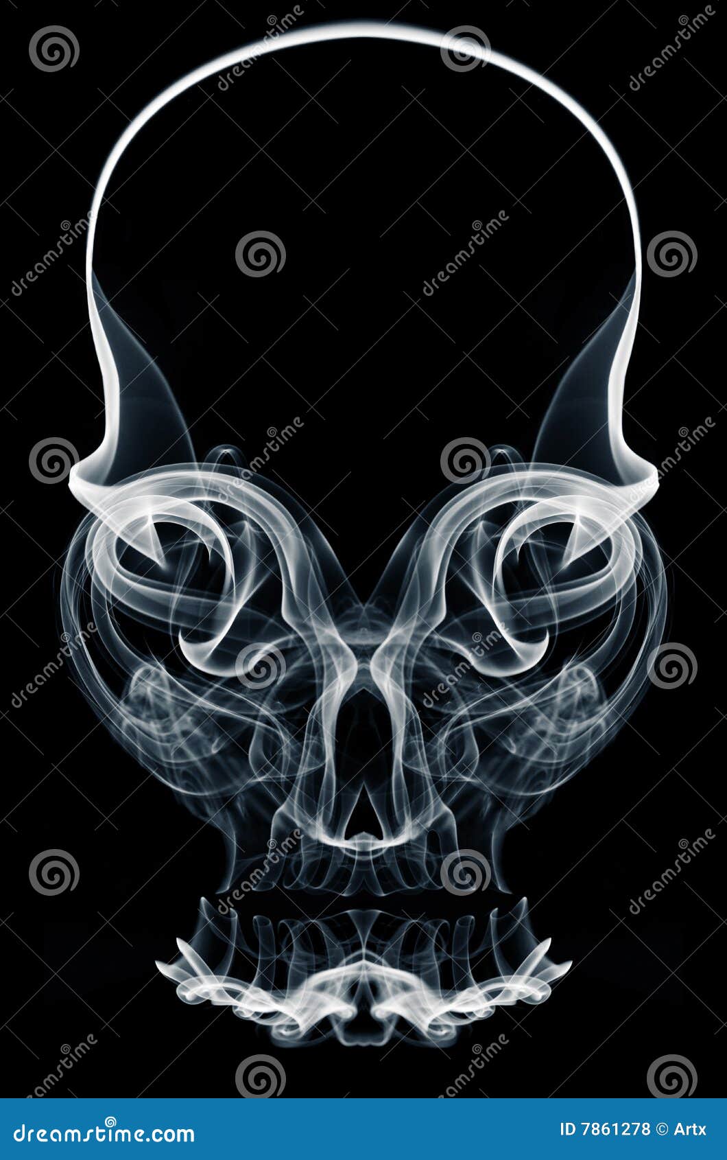 Cráneo del humo foto de archivo. Imagen de ilustraciones - 7861278