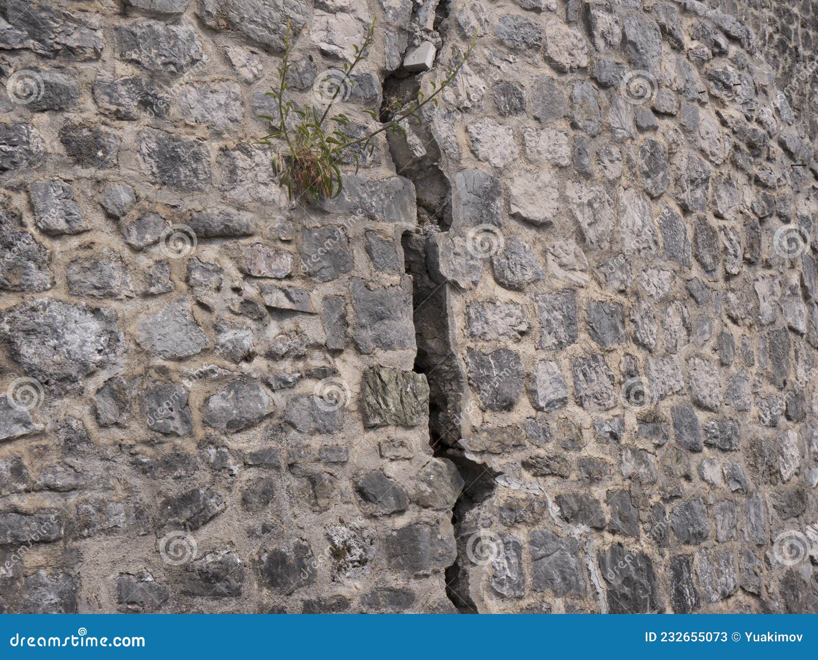 Crack in Grey Stone Blocks of Castle Wall Stock Image - Image of wall ...