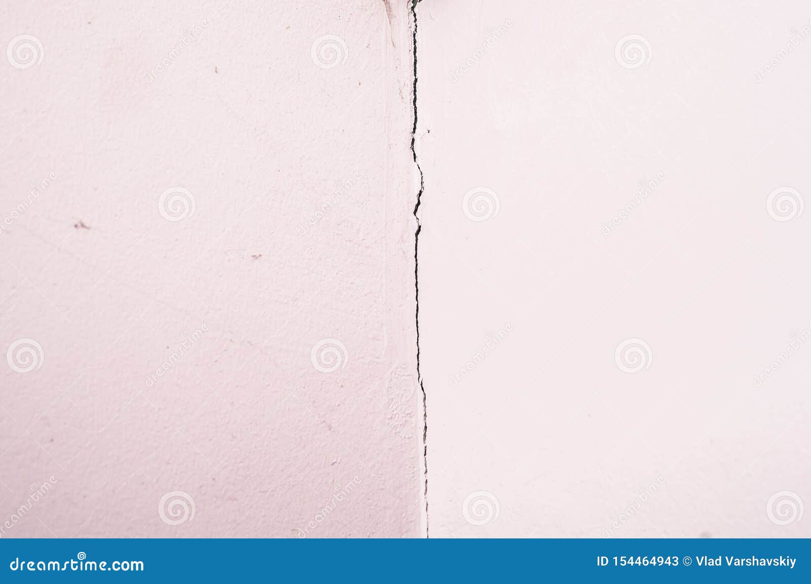 Crack in a Plasterboard Wall. the Putty Has Cracked Stock Image - Image ...
