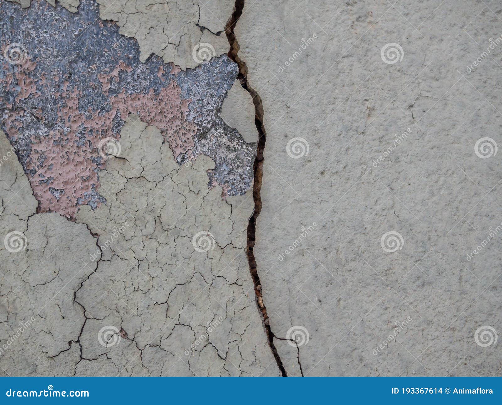 Crack in a Wall Building Damage Stock Photo - Image of exterior ...