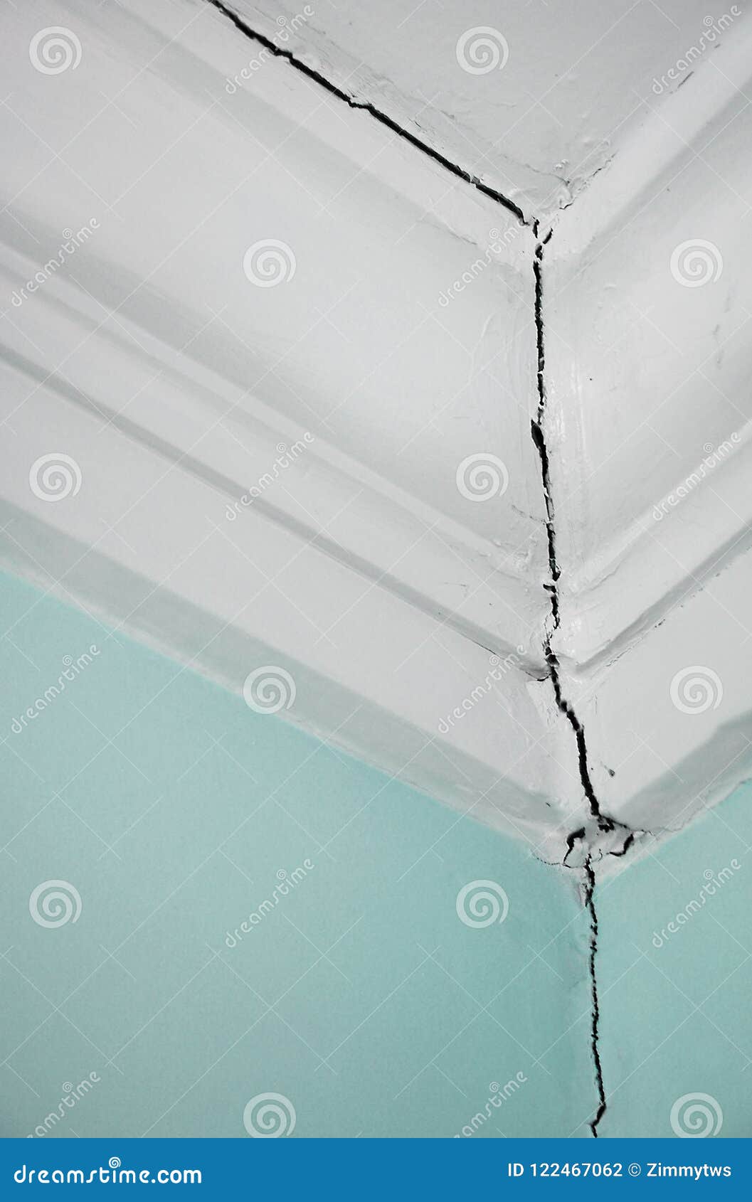 Crack In Ceiling And Corner With Wall Royalty-Free Stock Photography ...