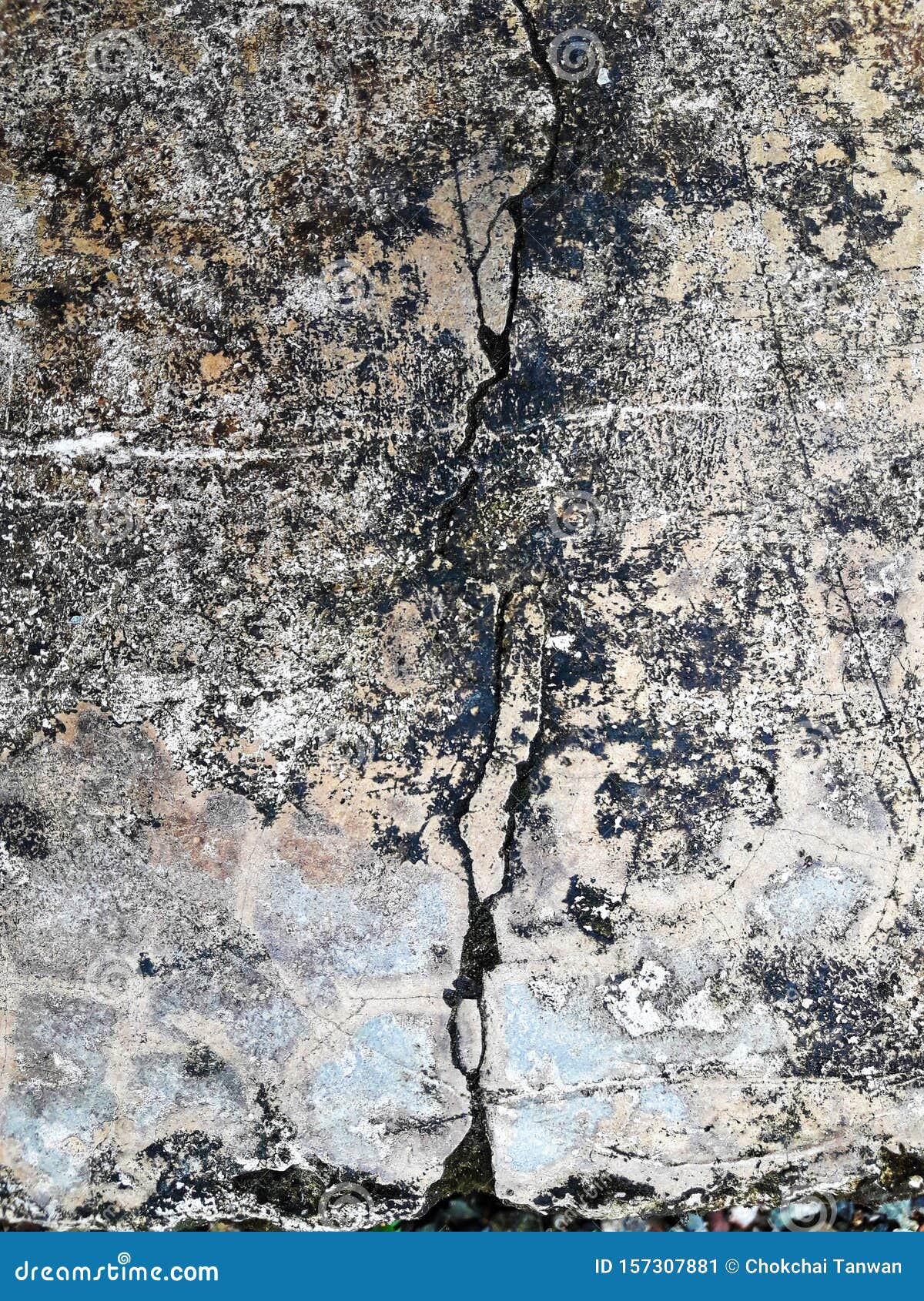 The CRACK on the WALL. stock image. Image of background - 157307881