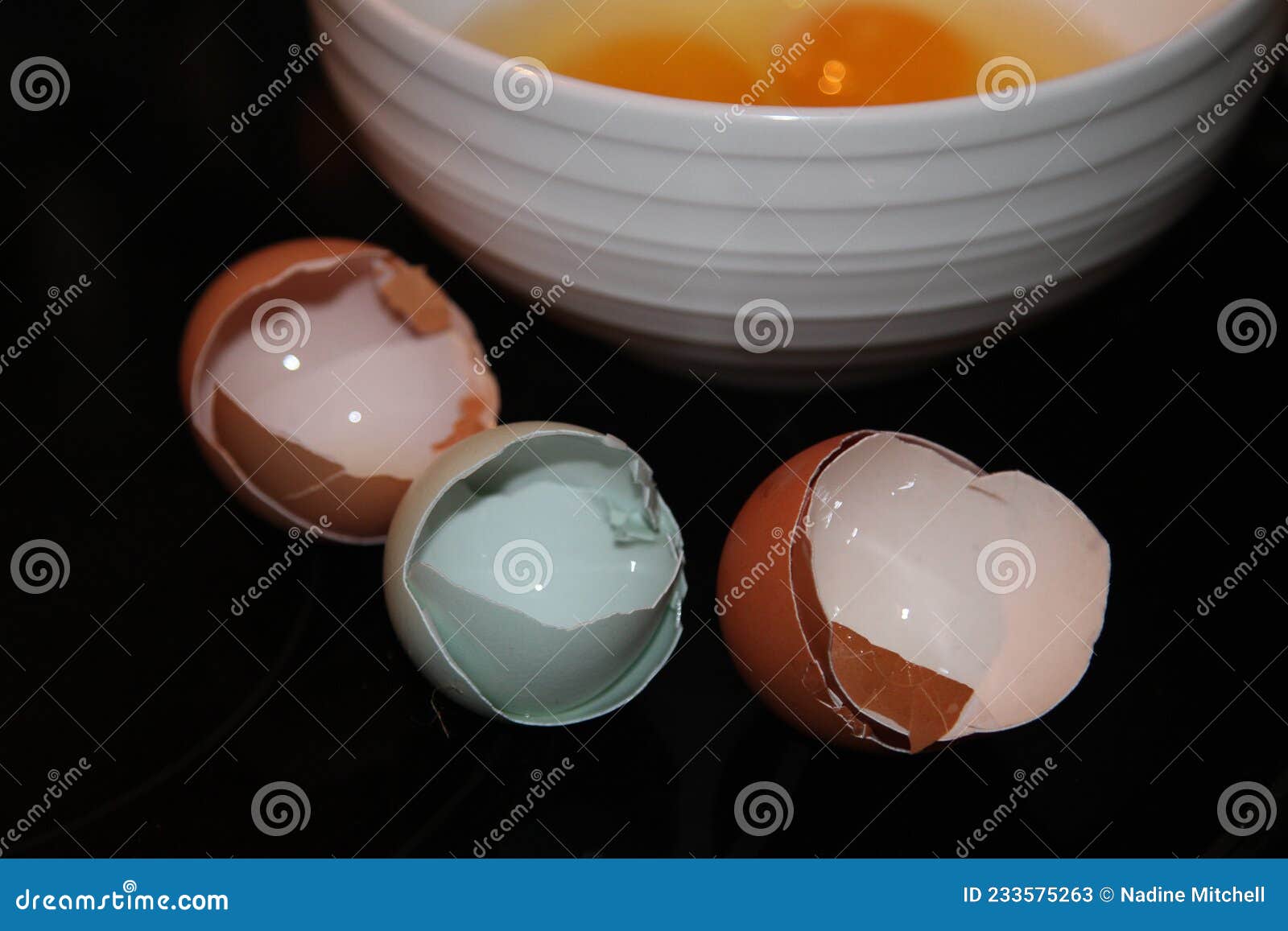 Cracked Blue and Brown Egg Shells Stock Image - Image of shells, nature ...