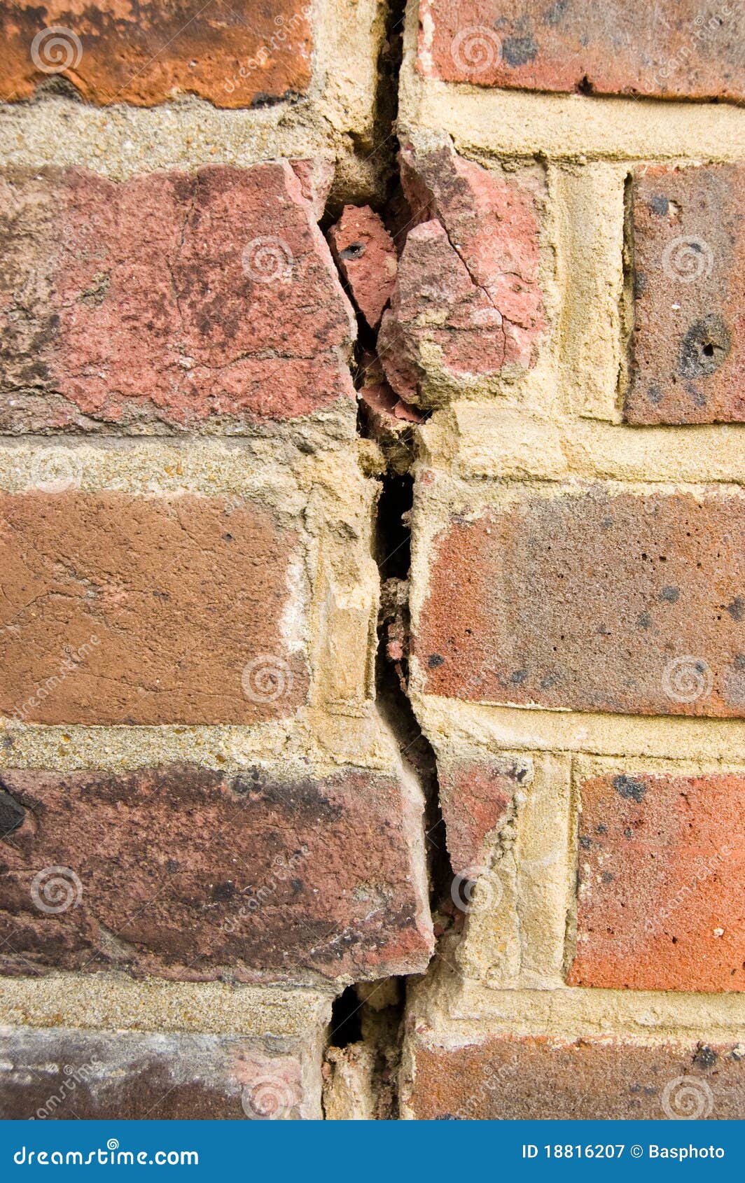 Cracked Brick Wall stock image. Image of exterior, crack - 18816207