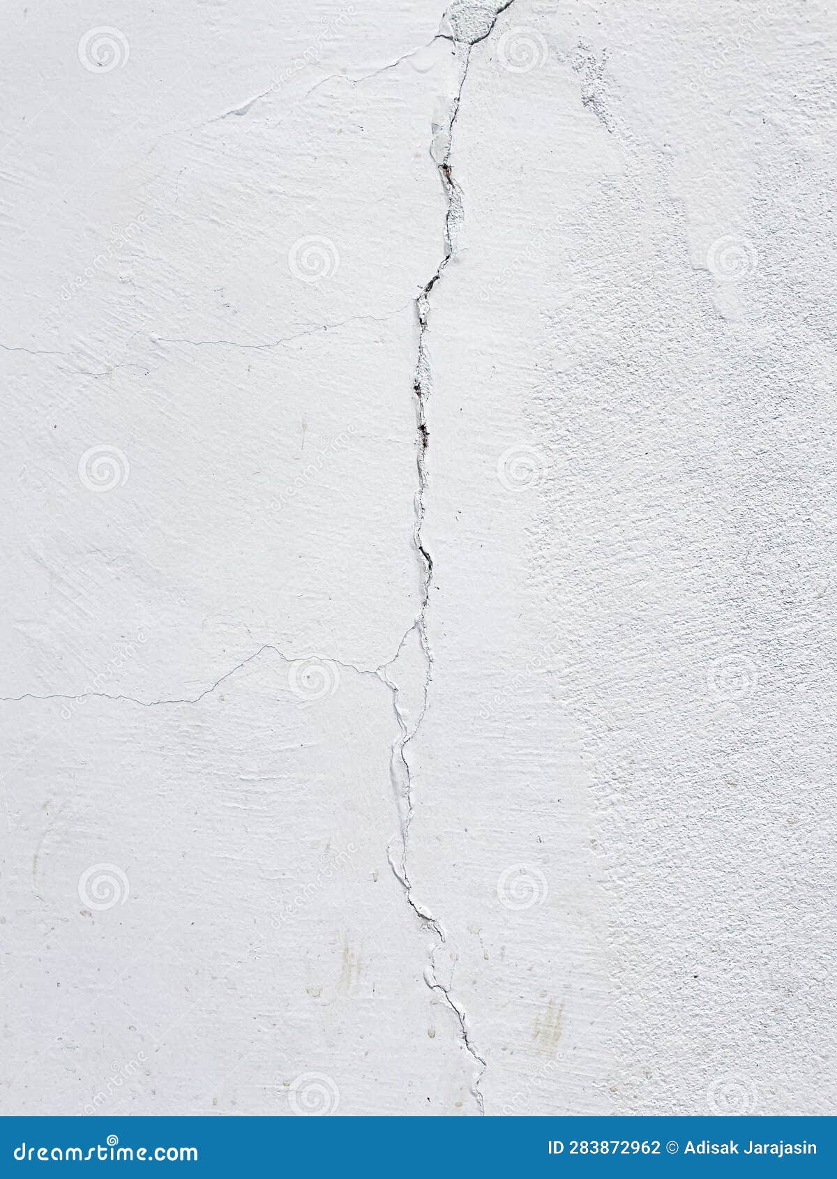 Cracked Broken Wall at the Outside Building Cement Stock Photo - Image ...