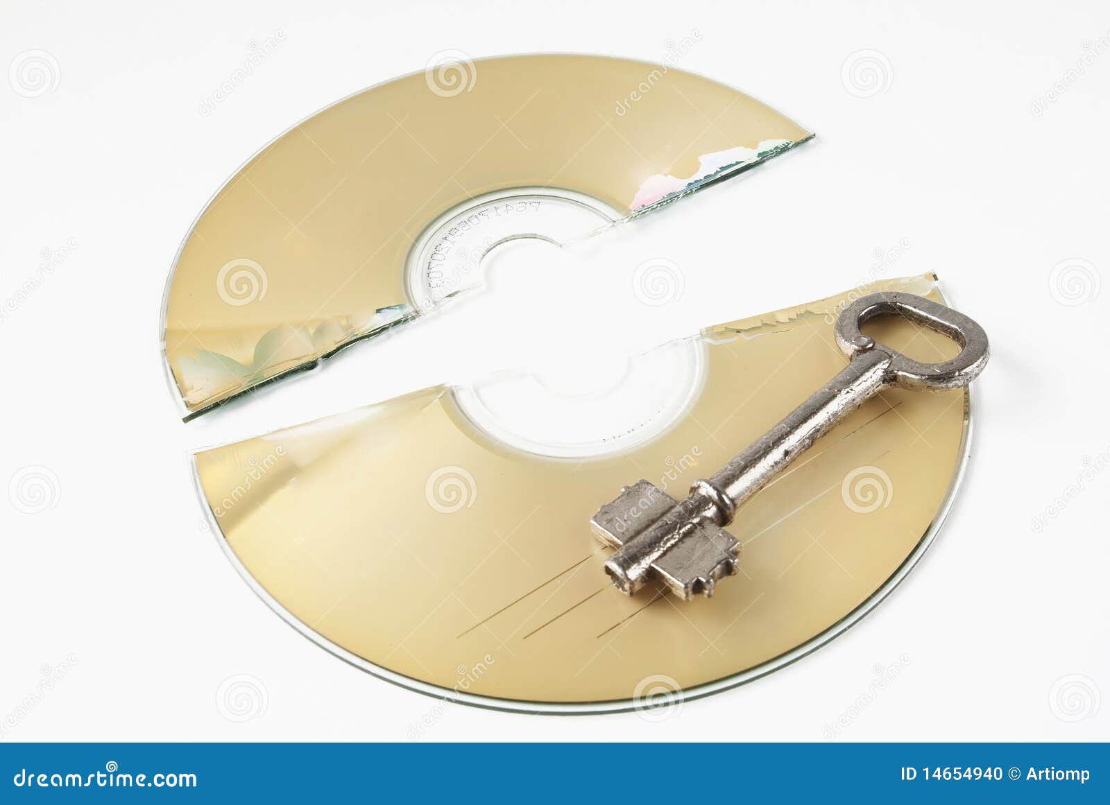 Cracked CD stock photo. Image of memories, destruction - 14654940