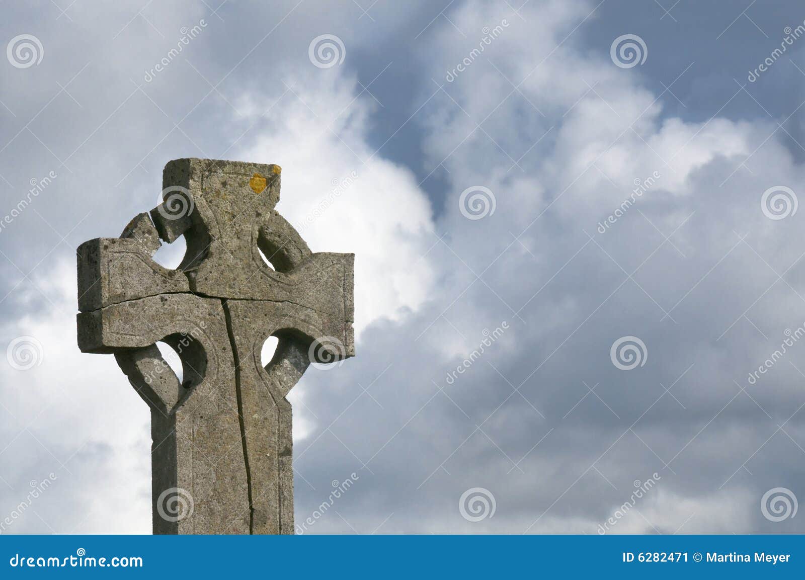 Cracked Celtic cross stock image. Image of isolated, grief - 6282471
