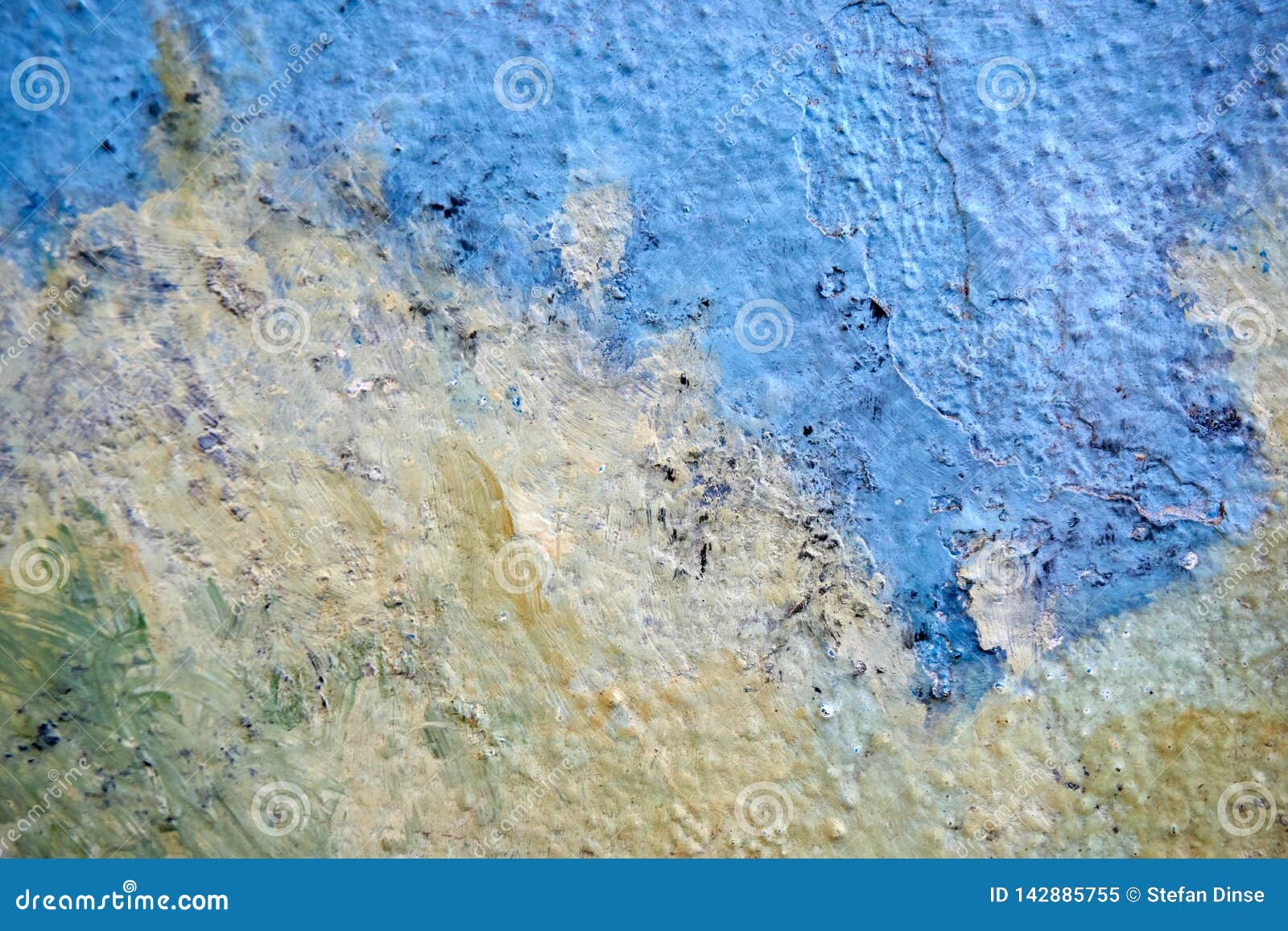 Cracked color on a wall stock image. Image of closeup - 142885755