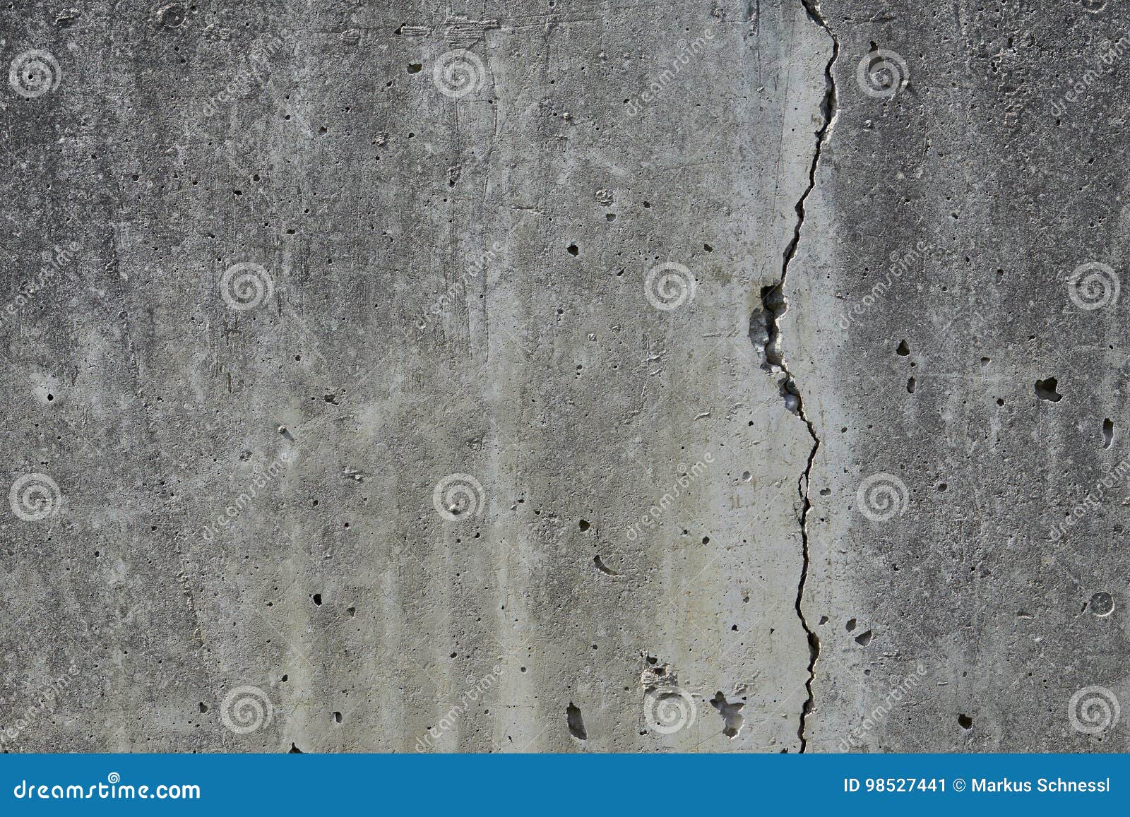 Cracked concrete wall stock image. Image of desolate - 98527441