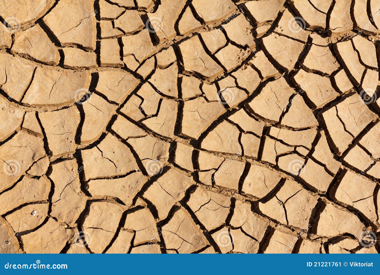 Cracked dry mud stock image. Image of background, earth - 21221761