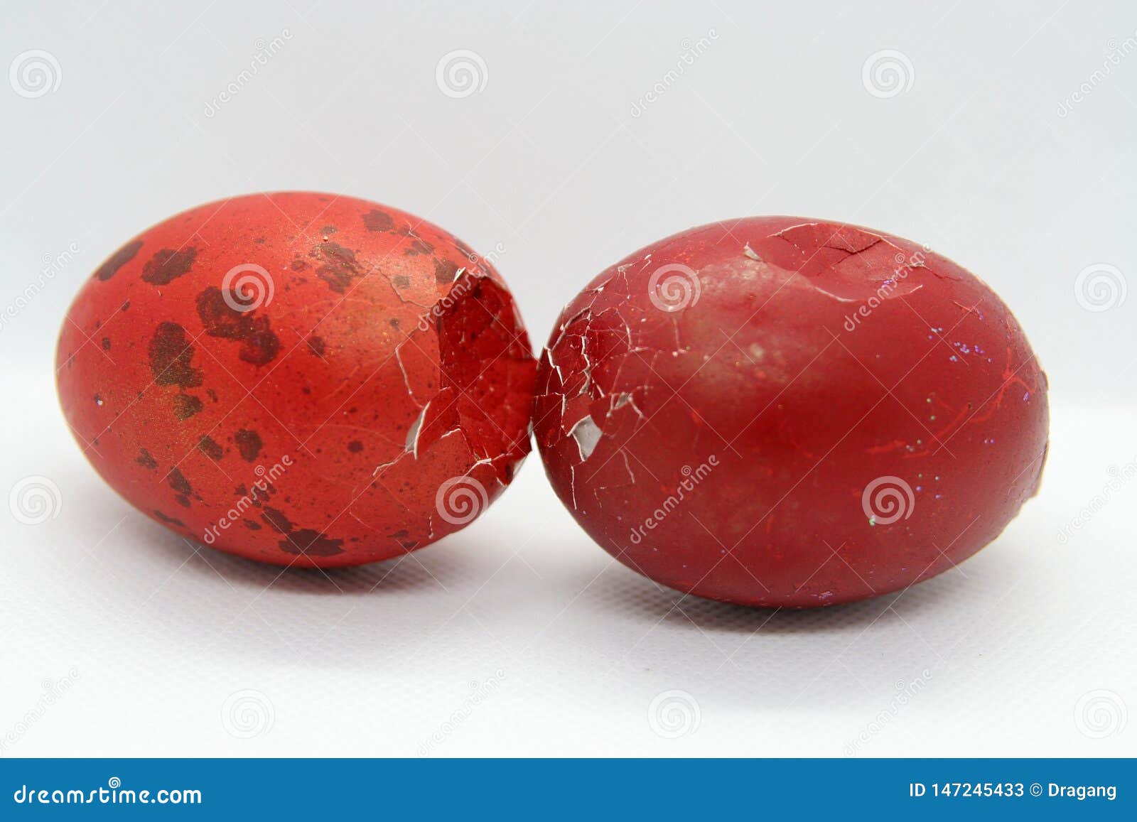 Cracked Easter Eggs. Cracked Egg Shells Stock Image - Image of eggs ...