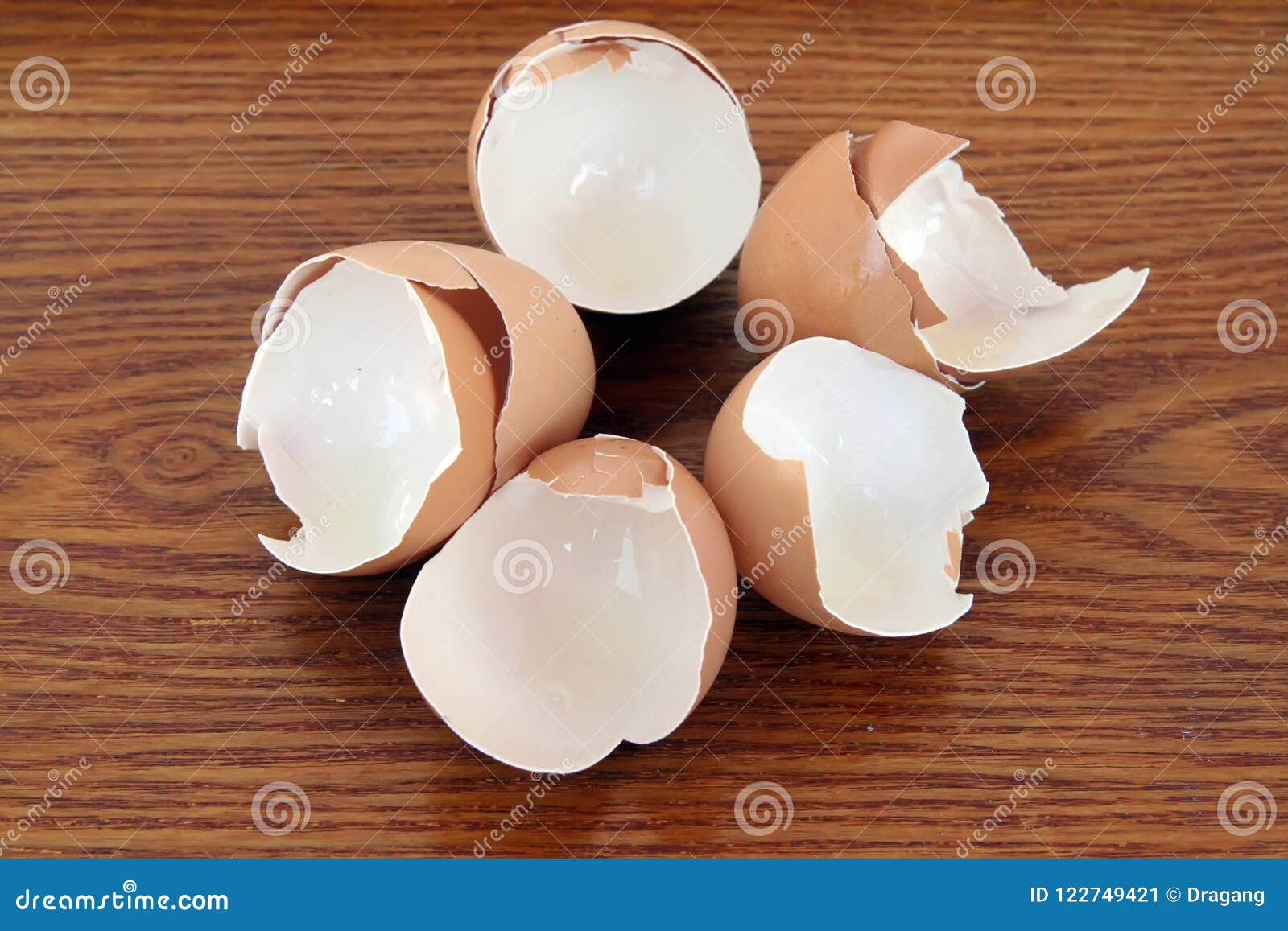 Cracked Egg Shells. Cracked Eggs Stock Image - Image of eggs, animal ...