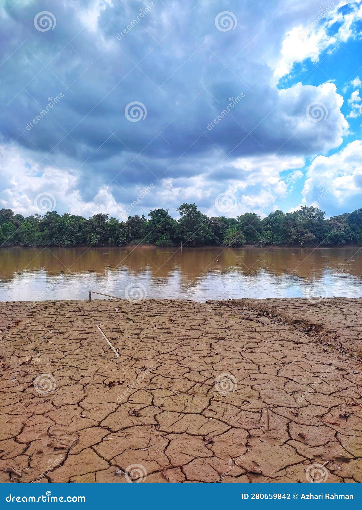 Cracked Ground on the Banks of the Kahayan River, Central Kalimantan ...