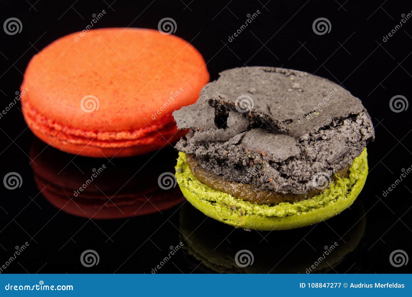 Cracked macaroon close up stock image. Image of black - 108847277