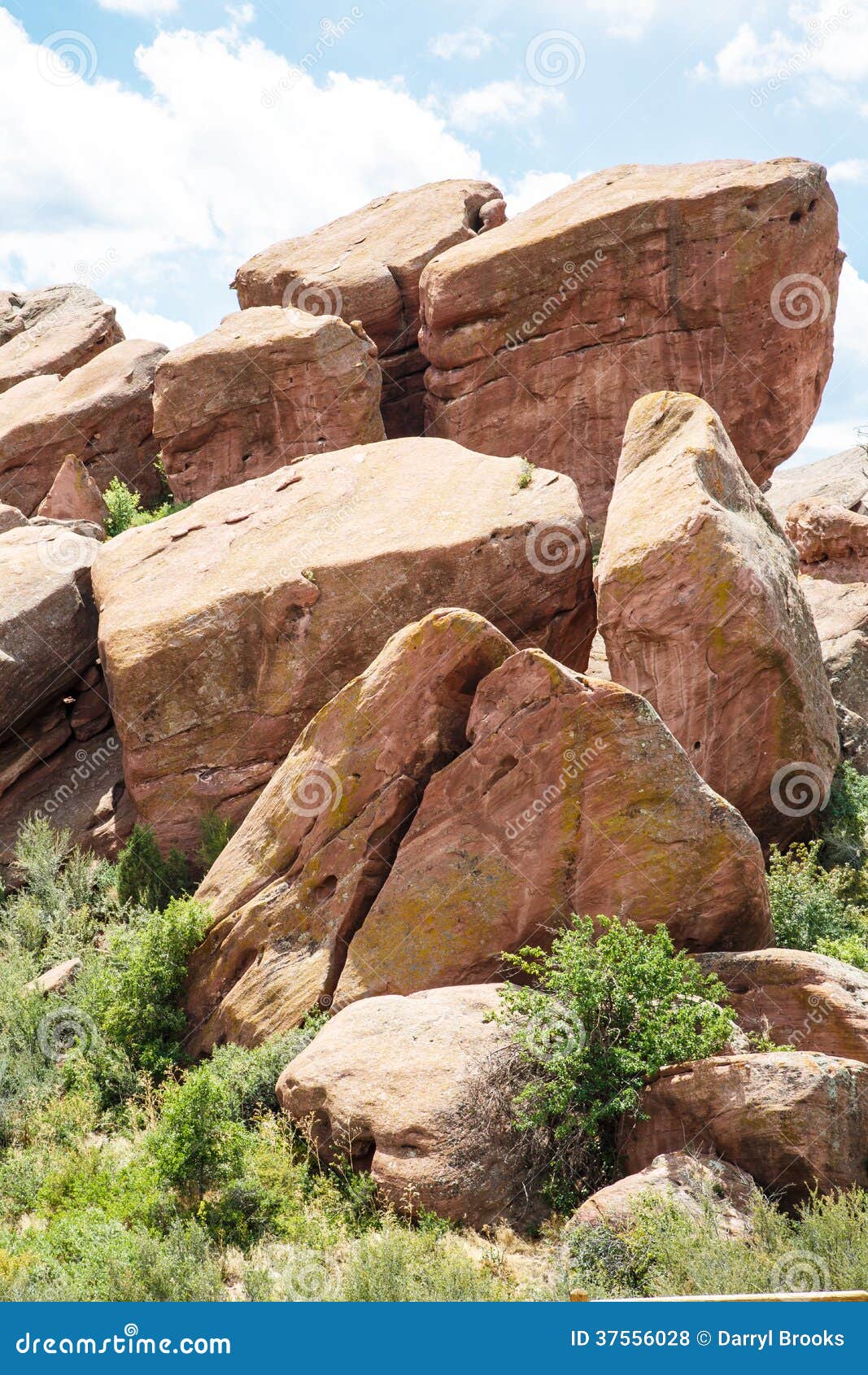 Cracked Red Boulders in Desert Stock Photo - Image of boulder, desert ...