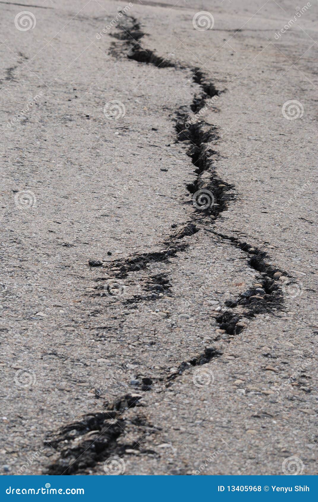 Cracked roadway stock photo. Image of fissure, crash - 13405968