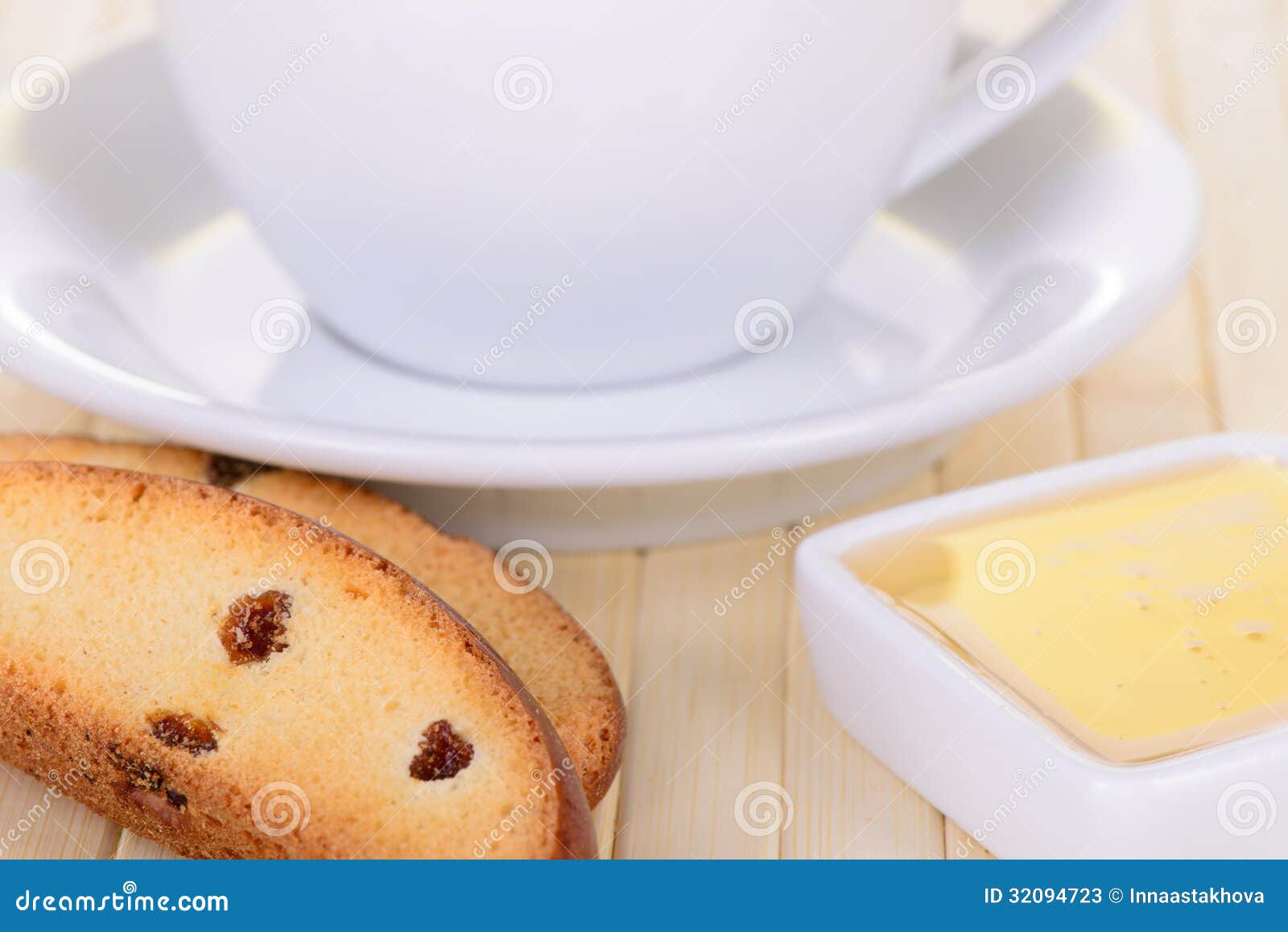 Crackers with tea stock image. Image of fresh, caramel - 32094723